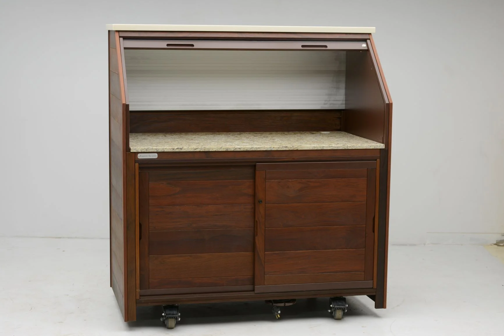 Portable Valet Podiums, Hostess Stands, Service Islands | Vermont Islands