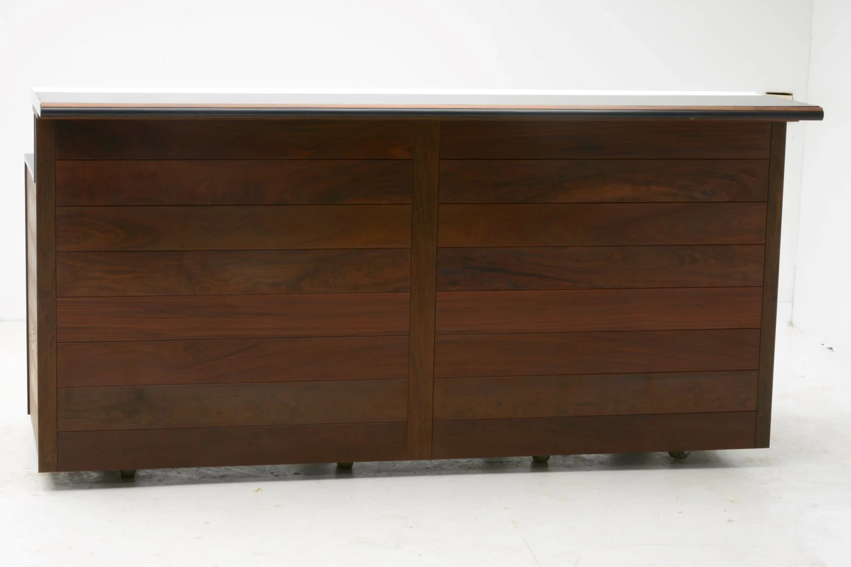 Outdoor Portable Bars on Wheels | Vermont Islands