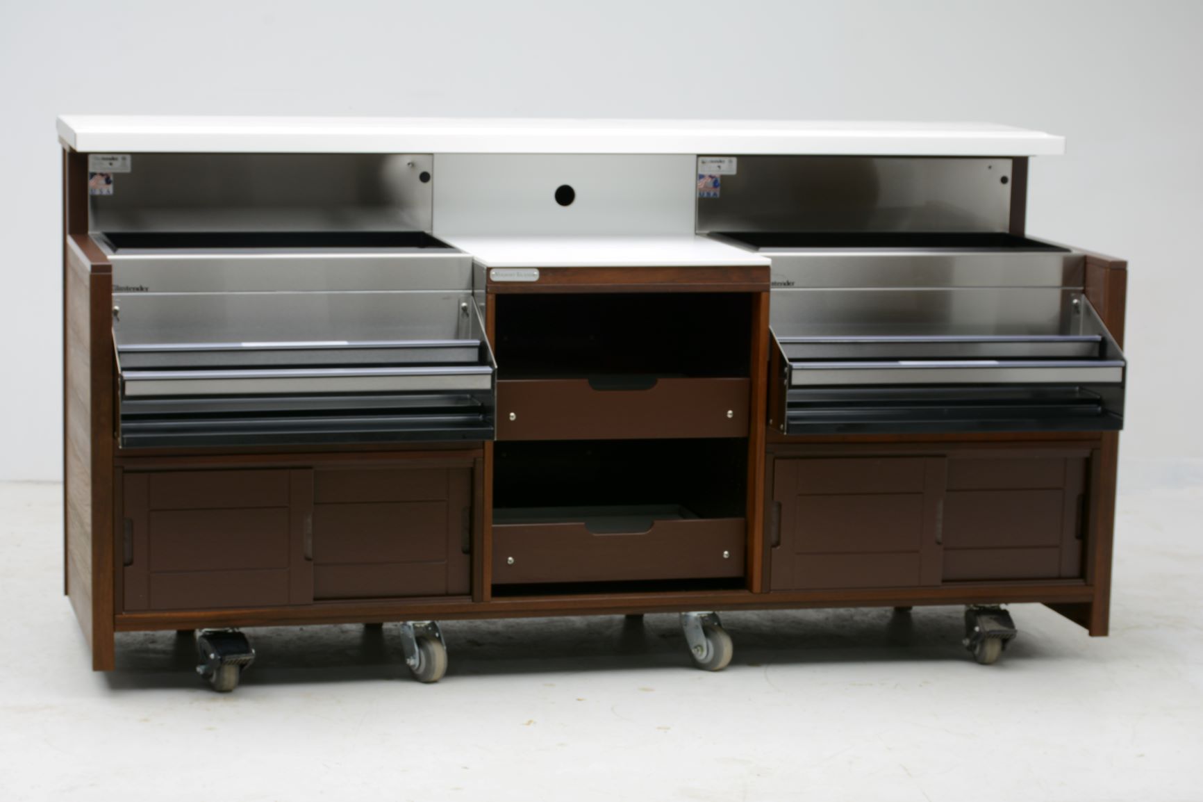 Outdoor Portable Bars on Wheels | Vermont Islands