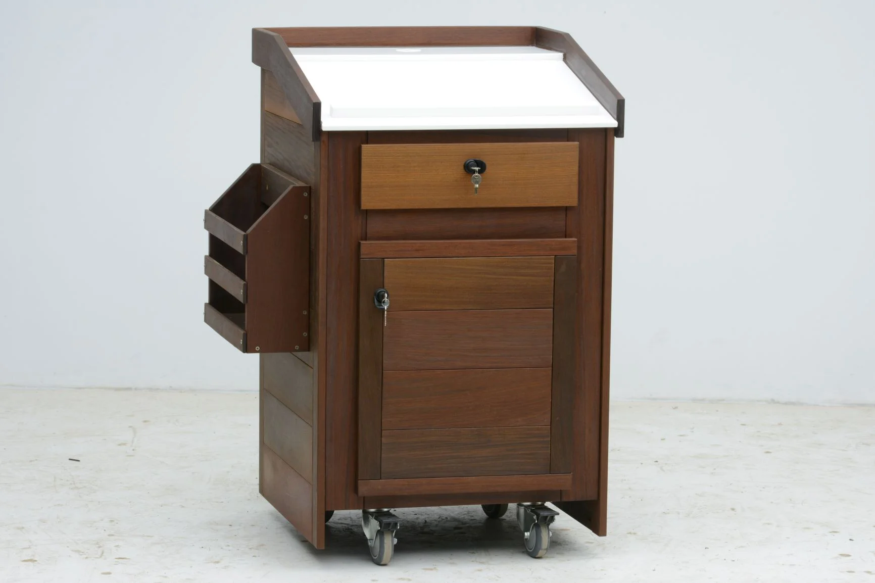 Outdoor Host Stand Podium | Vermont Islands