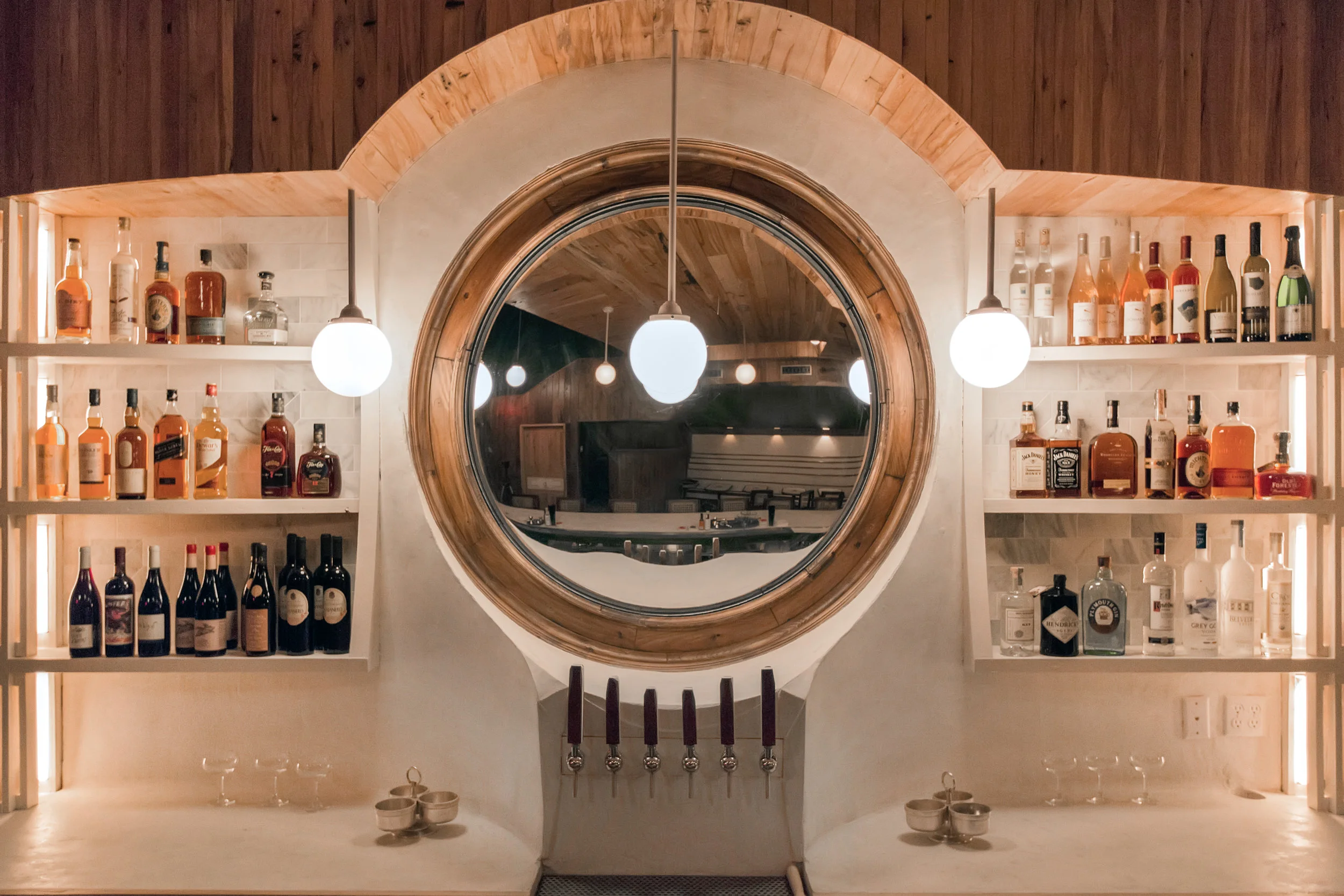 SISTERS — HOME STUDIOS