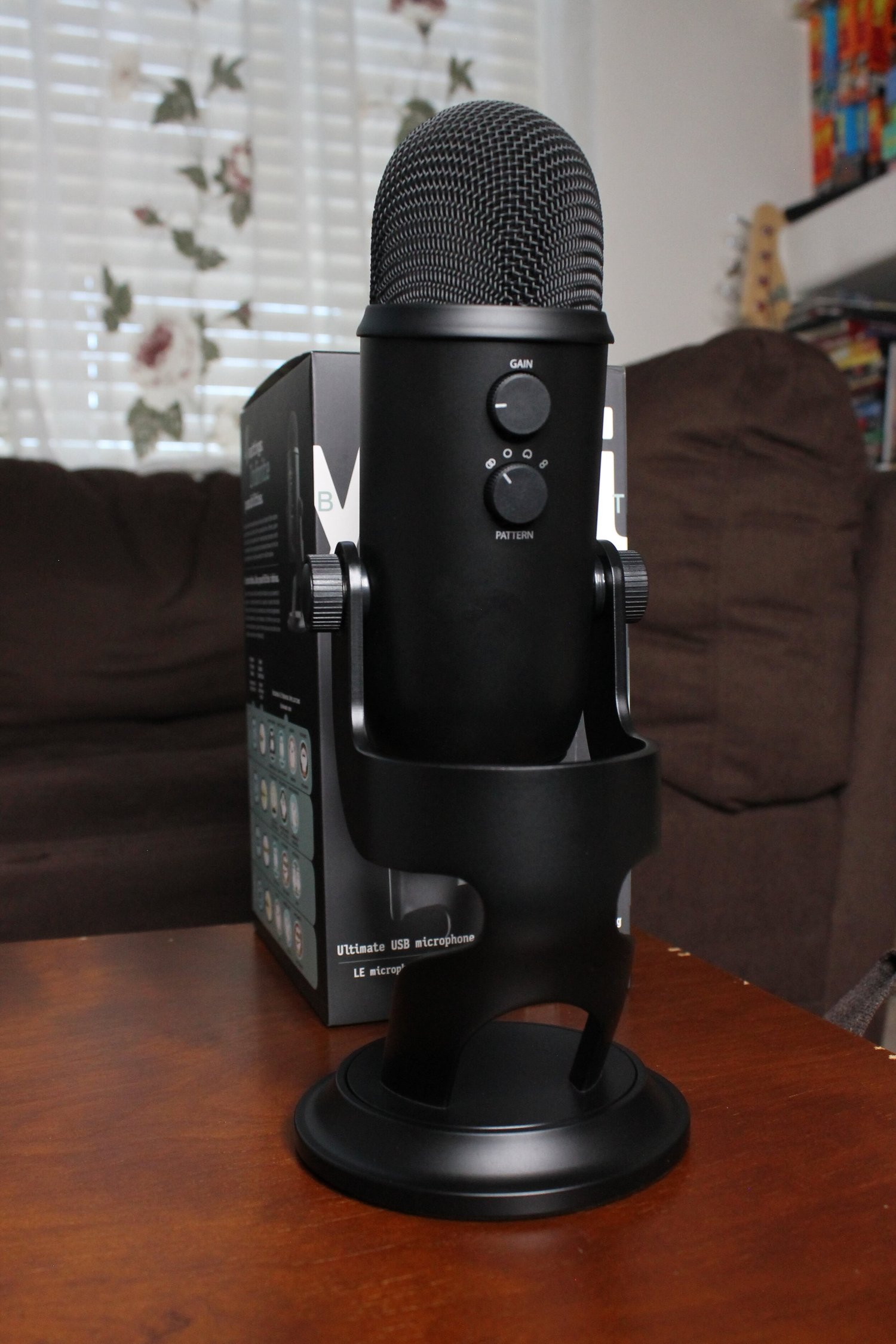 Blue Yeti vs HyperX QuadCast — Stream Tech Reviews by BadIntent