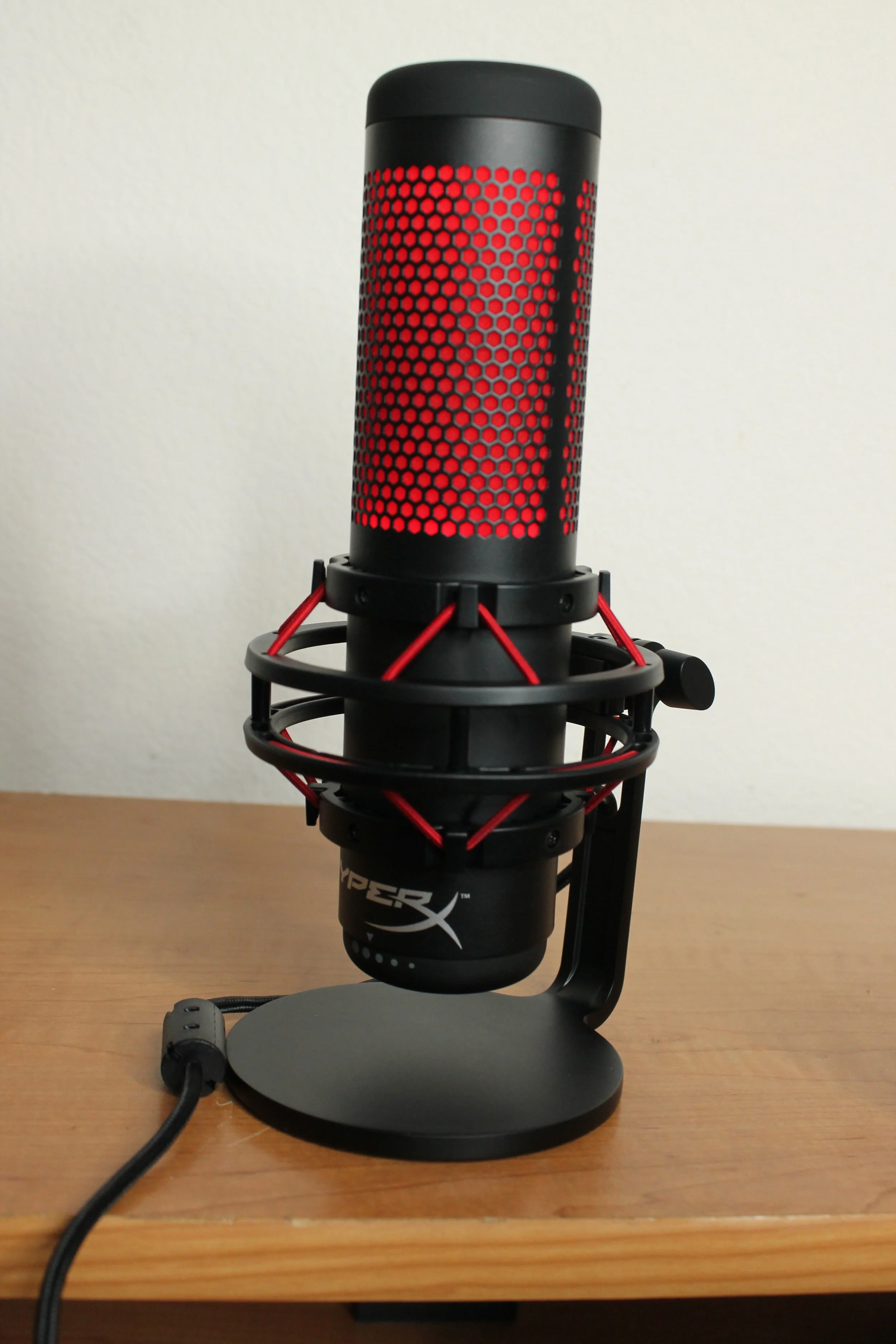 Blue Yeti vs HyperX QuadCast — Stream Tech Reviews by BadIntent