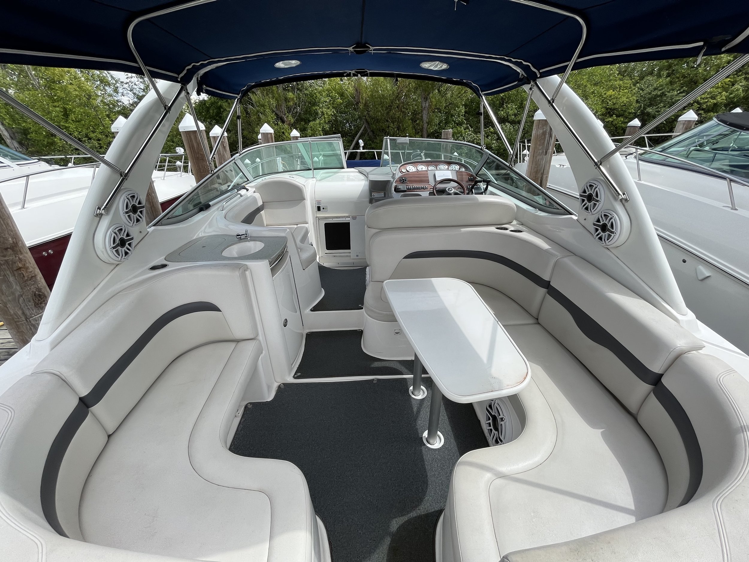 2004 Chaparral 330 Signature 35' — Tonka Bay Marina