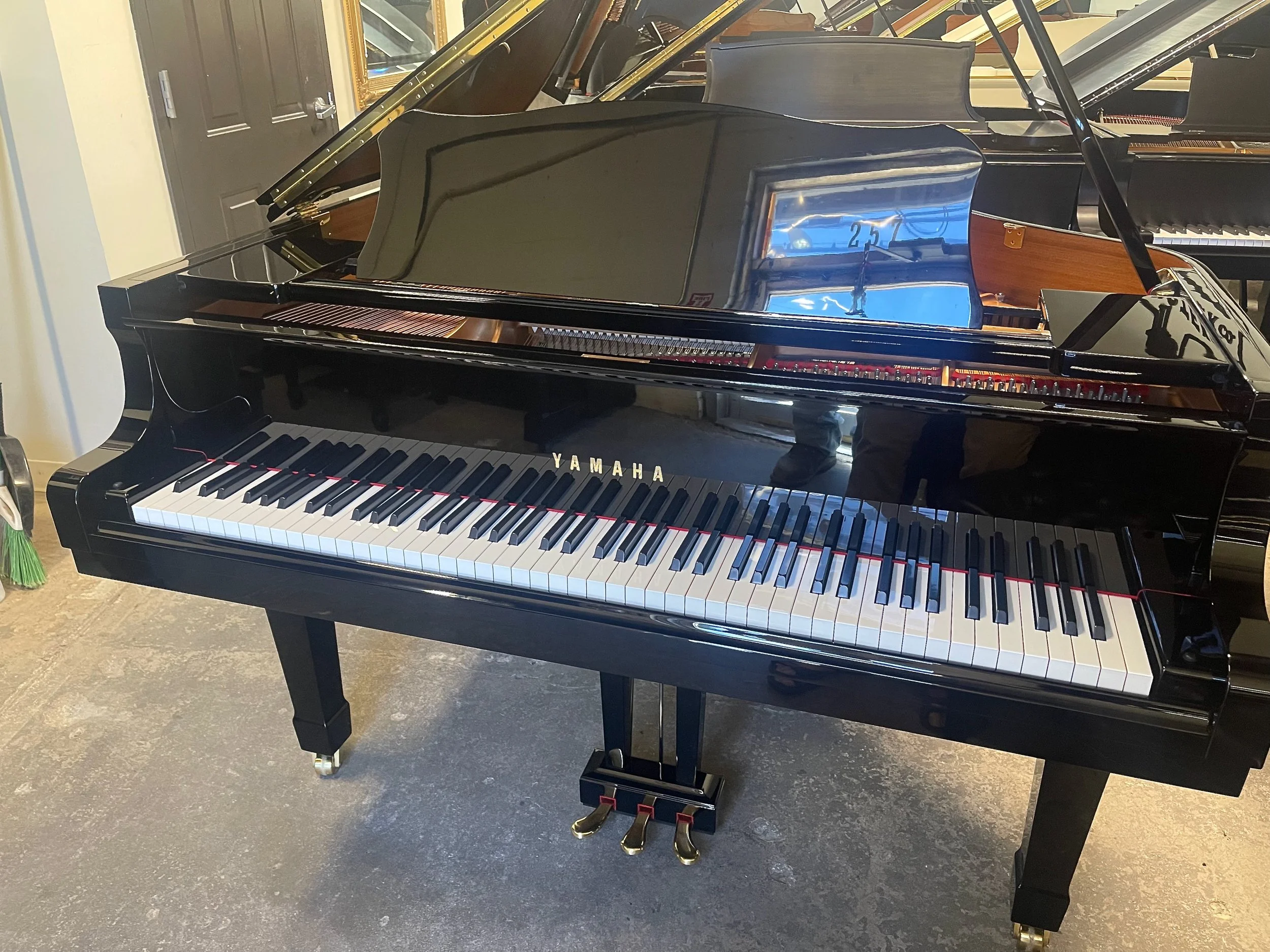 | Steinway & Yamaha Pianos | Long Island | NYC