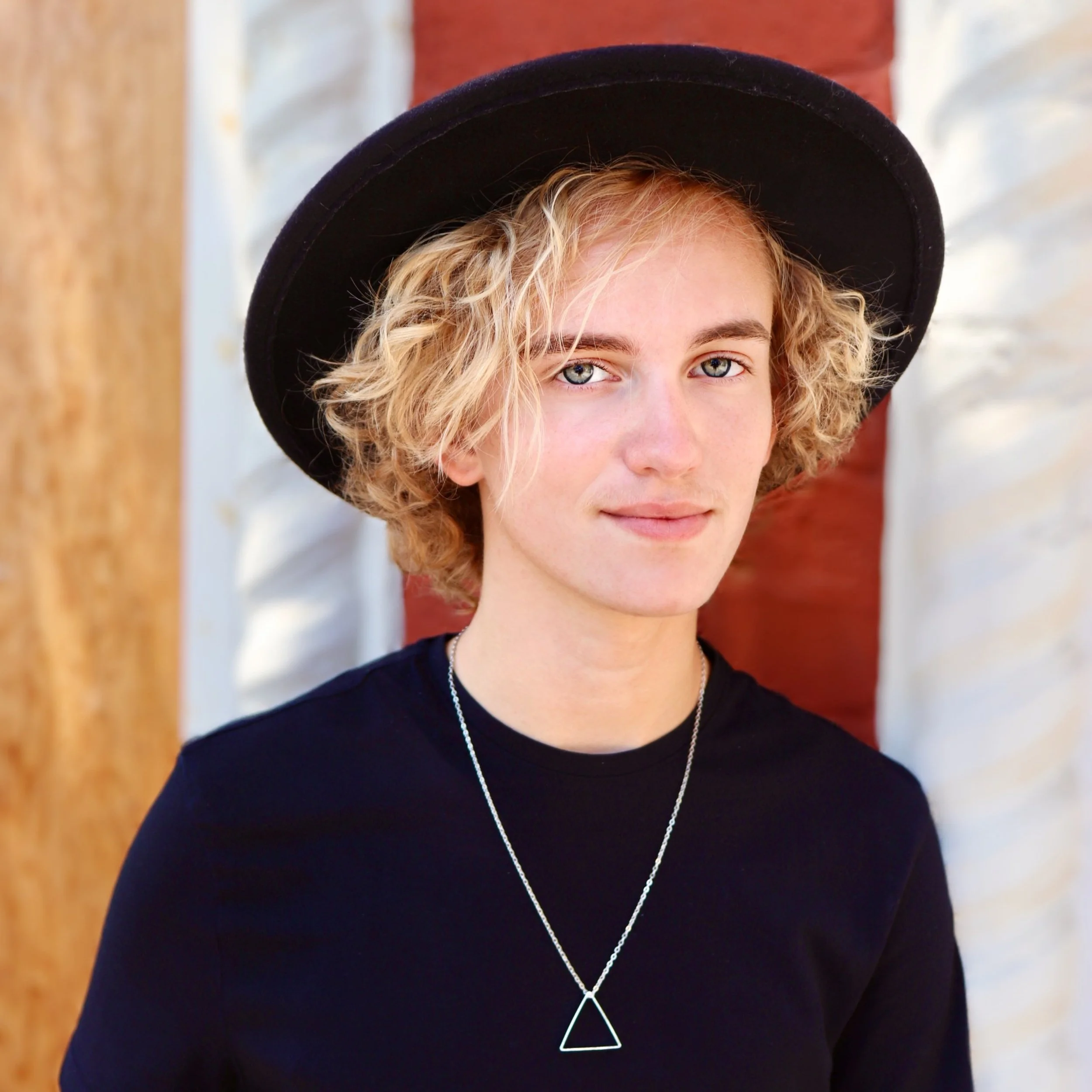 Daniel Dickinson's Instagram, Twitter & Facebook on IDCrawl