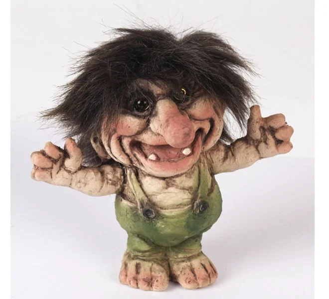 Ny Form Trolls from Brødrene Flaarønning — Berle Bryggen