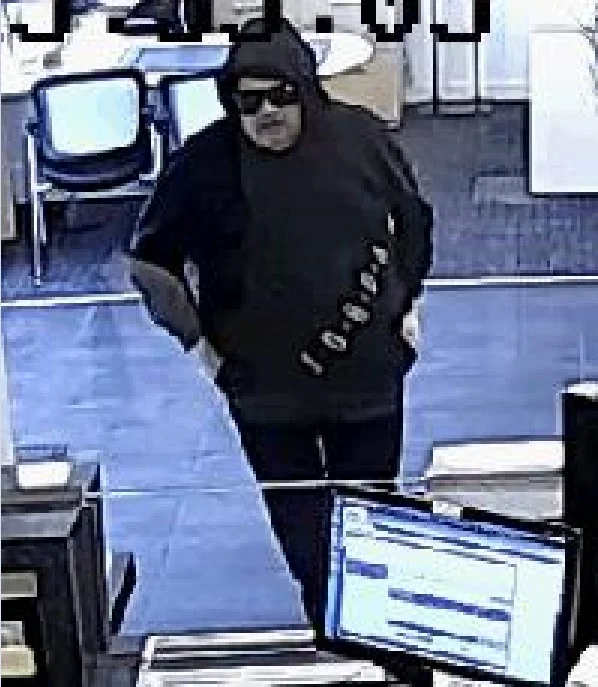 Middle Village Bank Robber Flees on Foot — Queens Daily Eagle