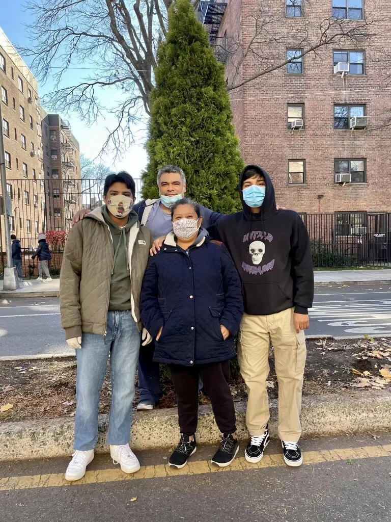 Immigrants learn English along carless street in Jackson Heights ...