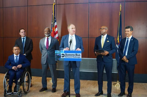 Third time’s a charm?: MTA unveils final redesigned Queens bus map ...