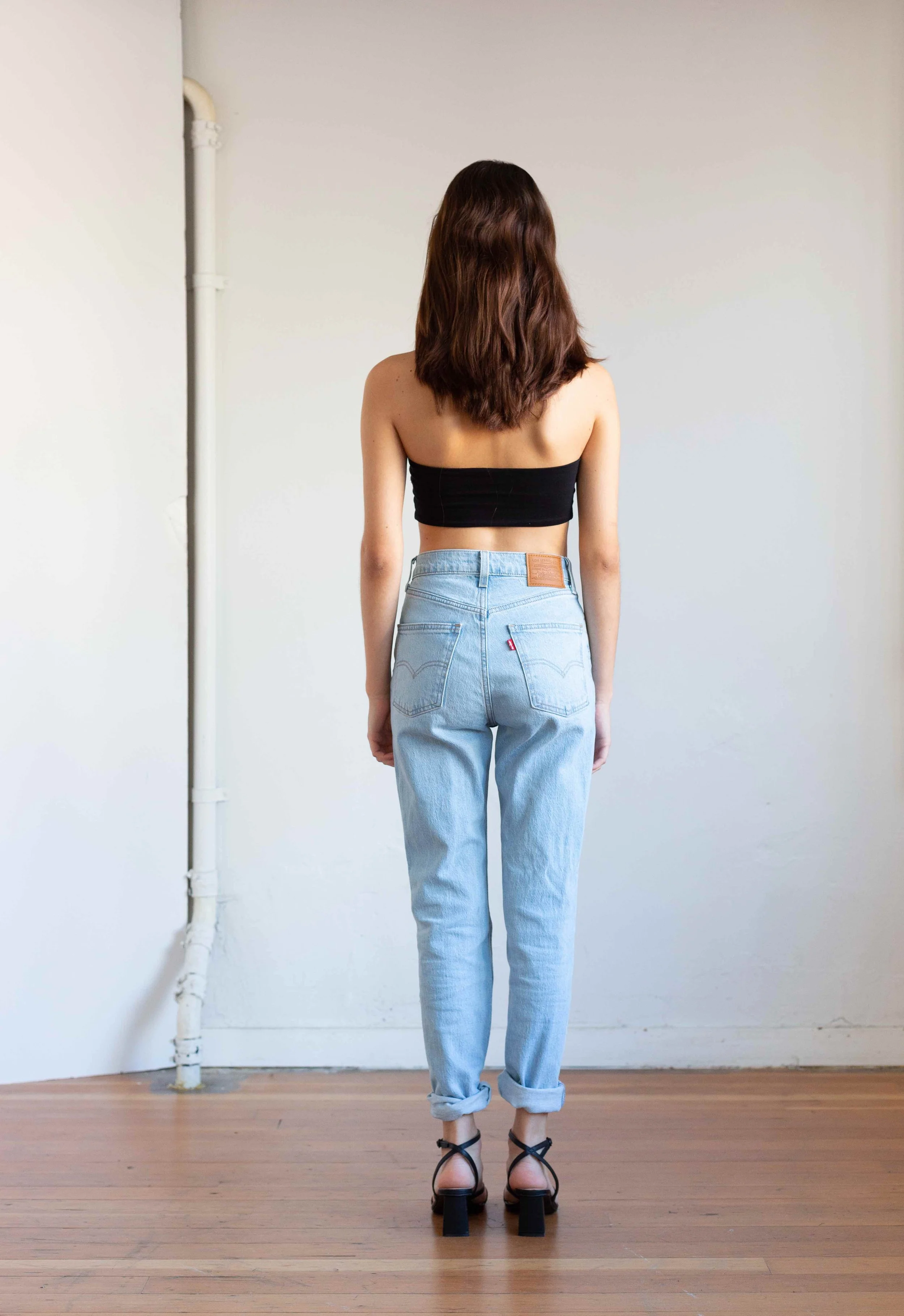 Laura V. — Alaeria Agency