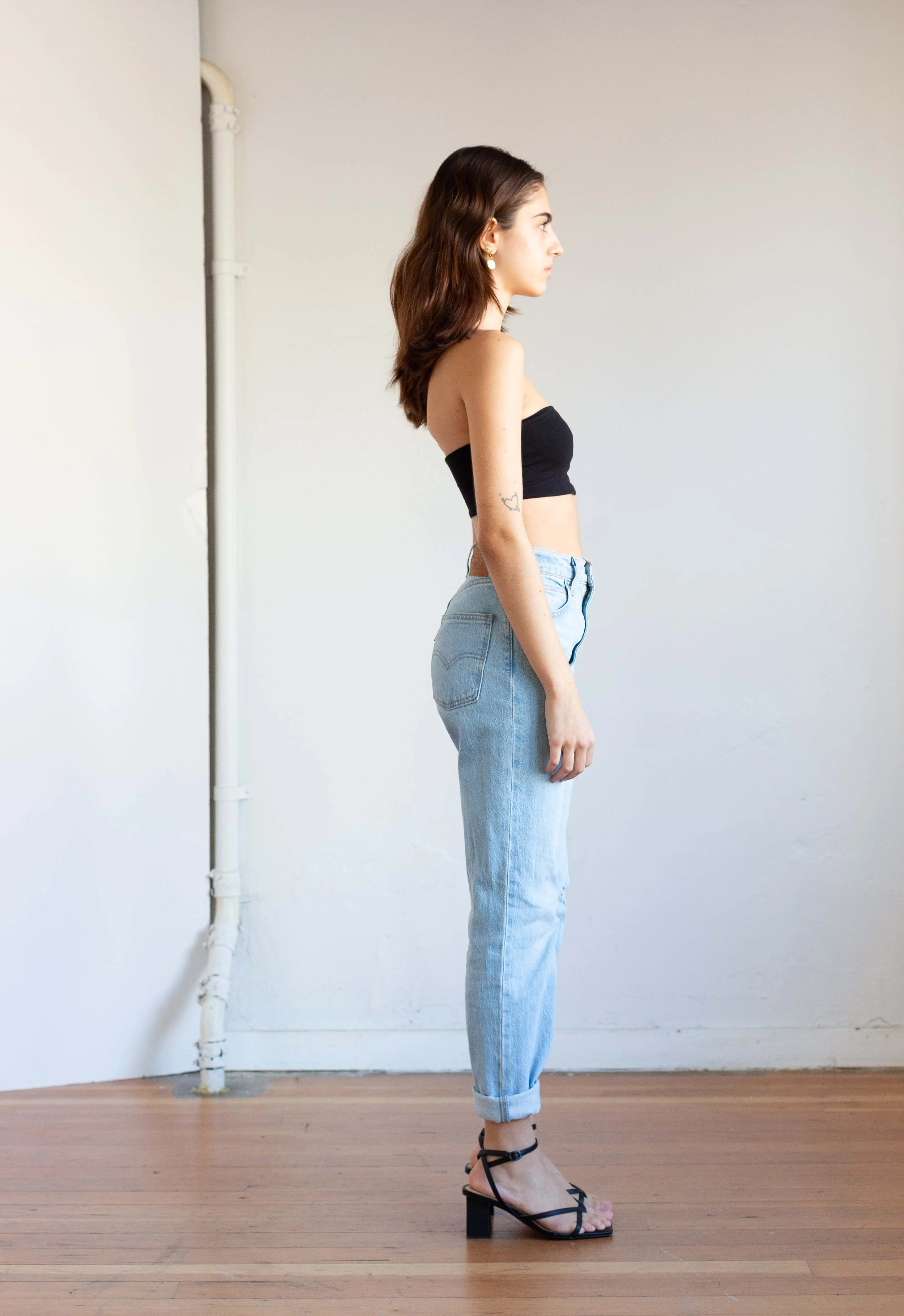 Laura V. — Alaeria Agency