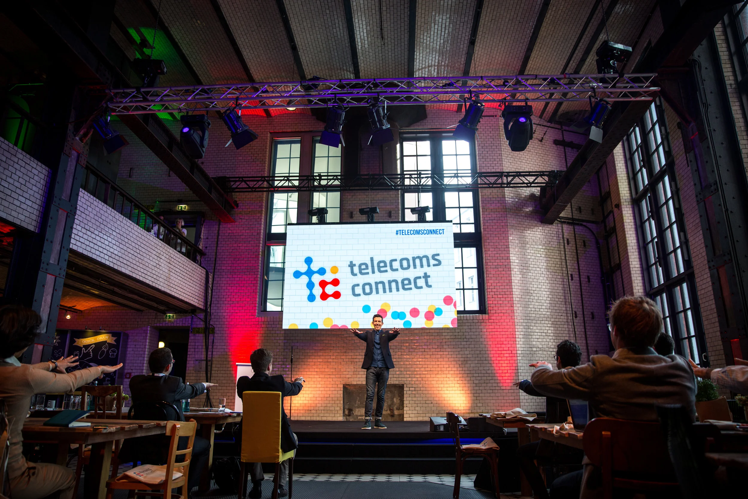 CASE STUDY: YOUTUBE — Nigel Mead