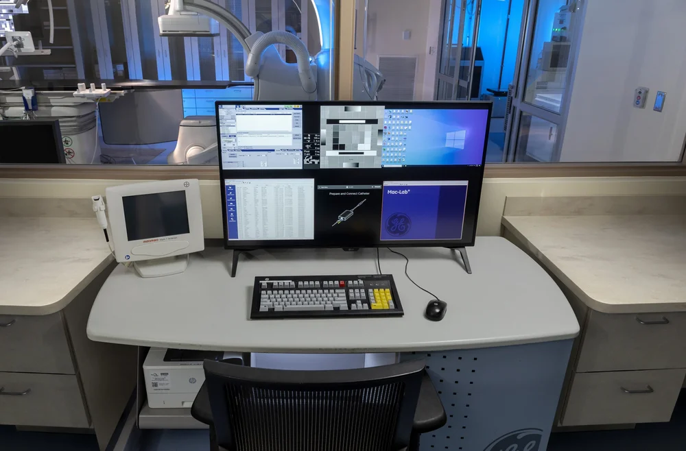 C-Control - KVM Solution for Control Rooms | Improve Hospital ...
