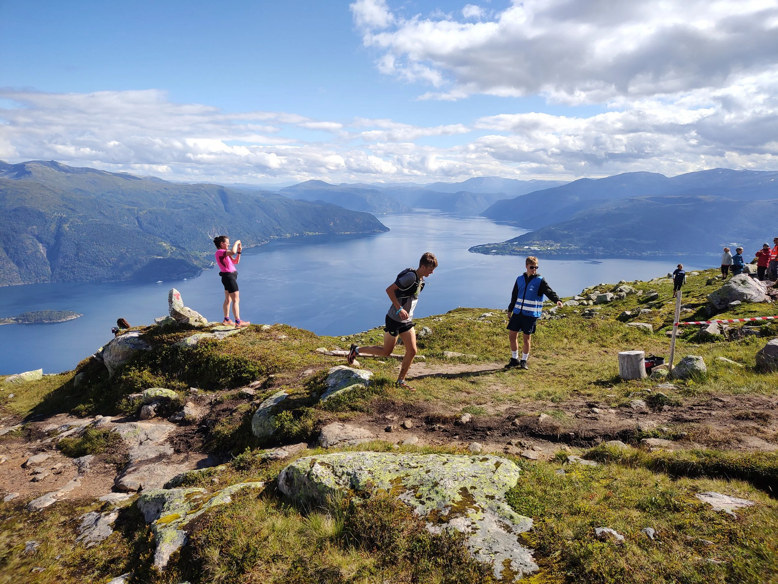 2022 — Balestrand opp