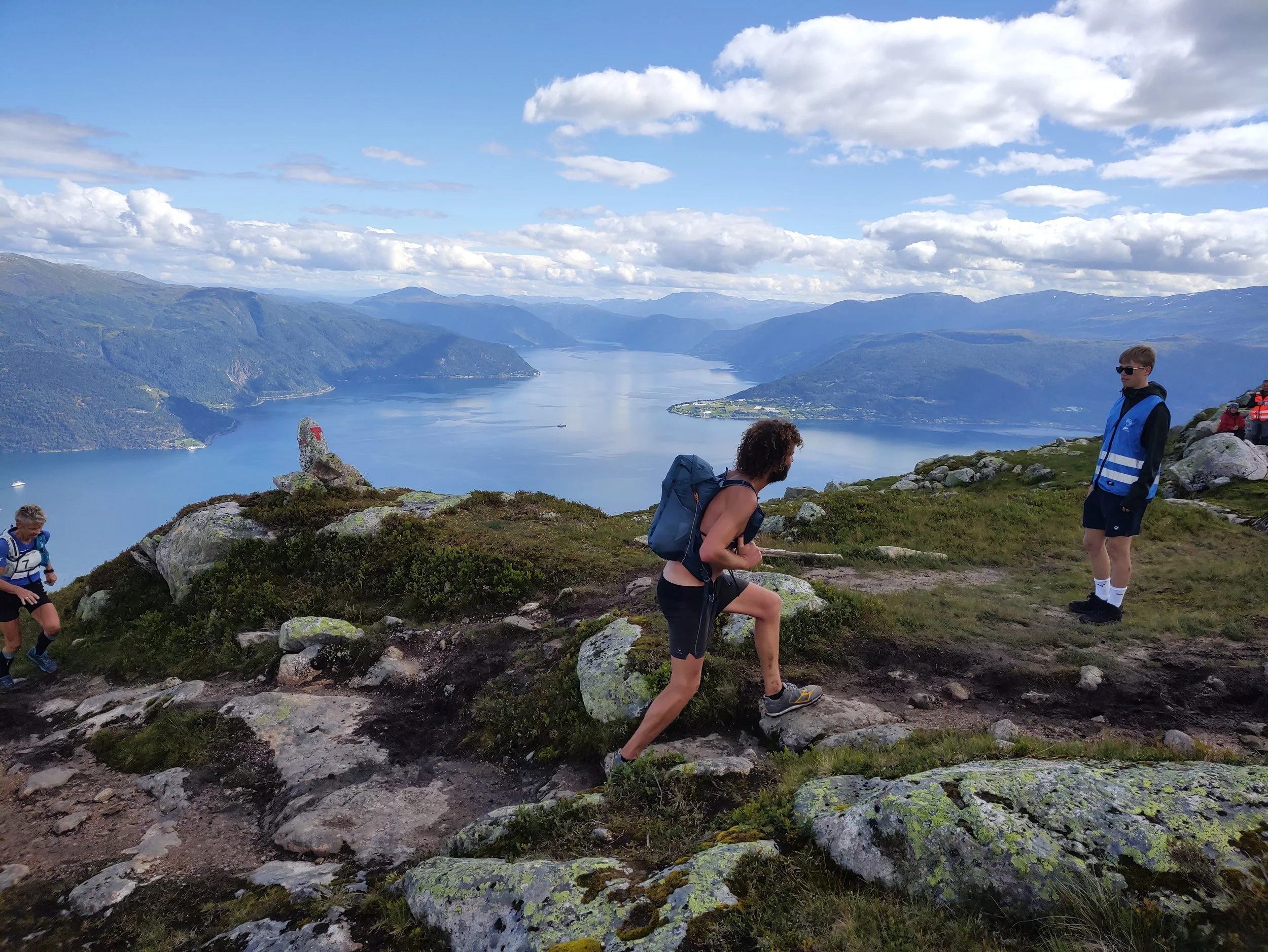 2022 — Balestrand opp