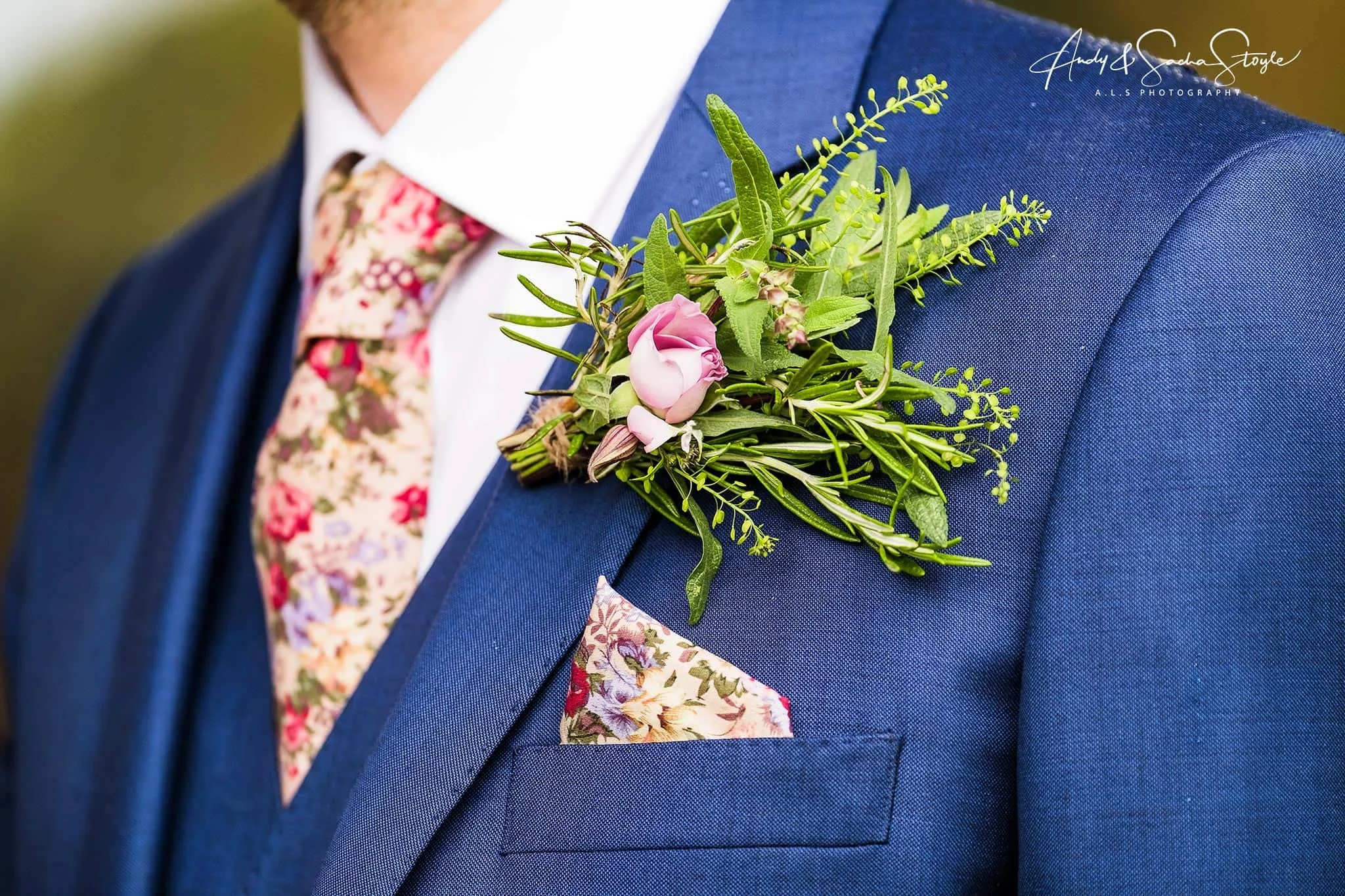 Spring wedding flowers at Canada Lodge — Petal Power