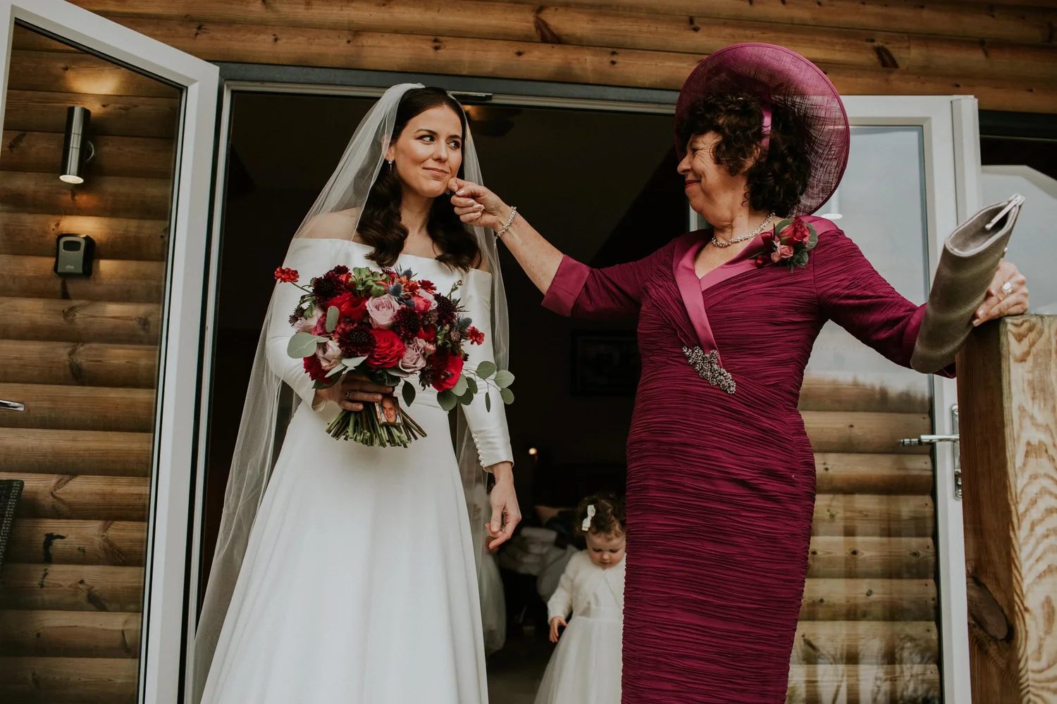 Wedding flowers for a winter wedding at Canada Lodge — Petal Power