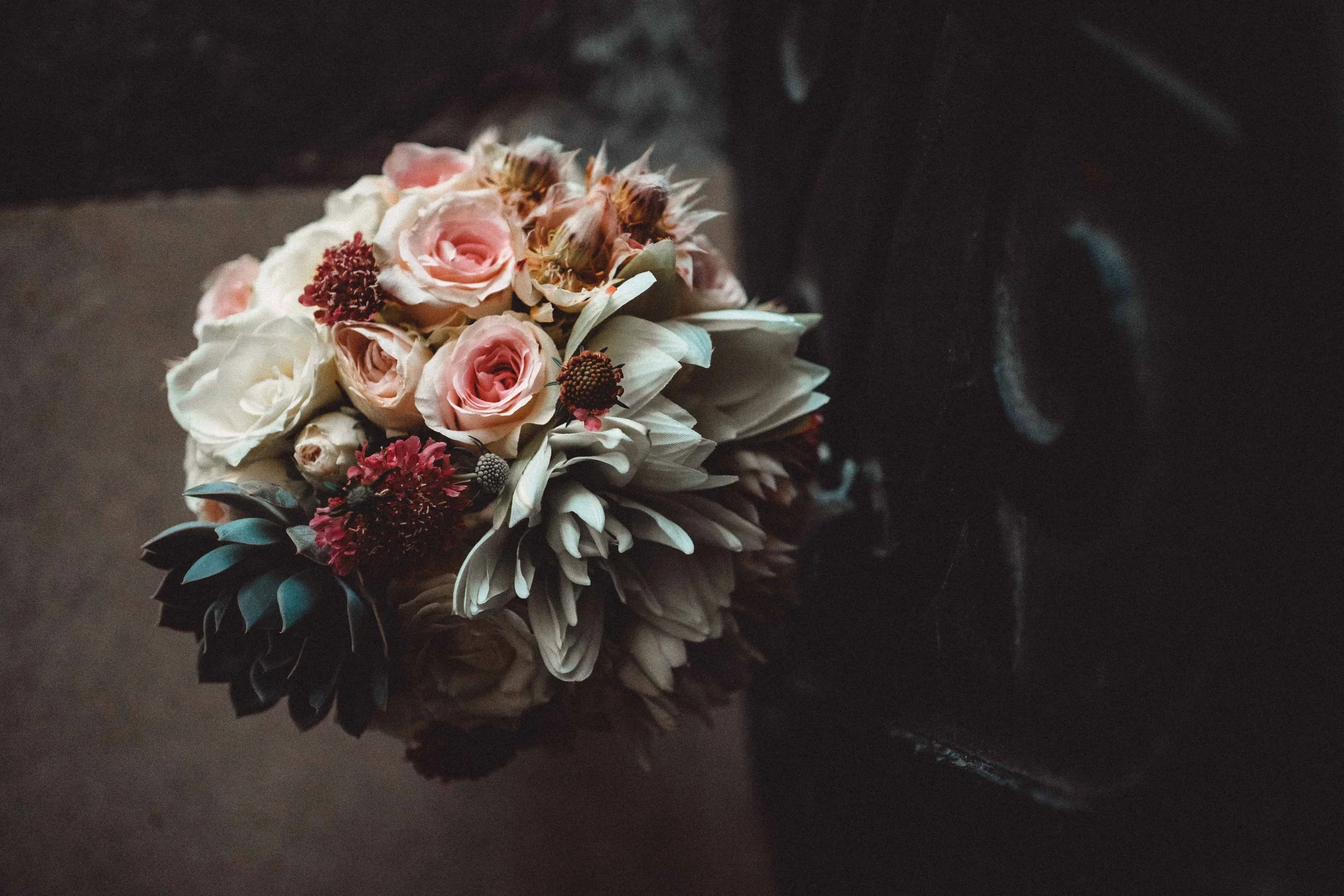 Stunning intimate wedding flowers inspiration London — Petal Power