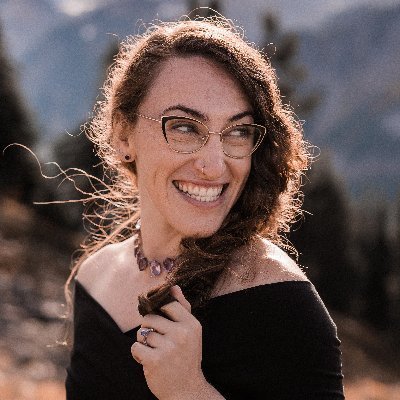 Alex Stuckey — Headliners Foundation