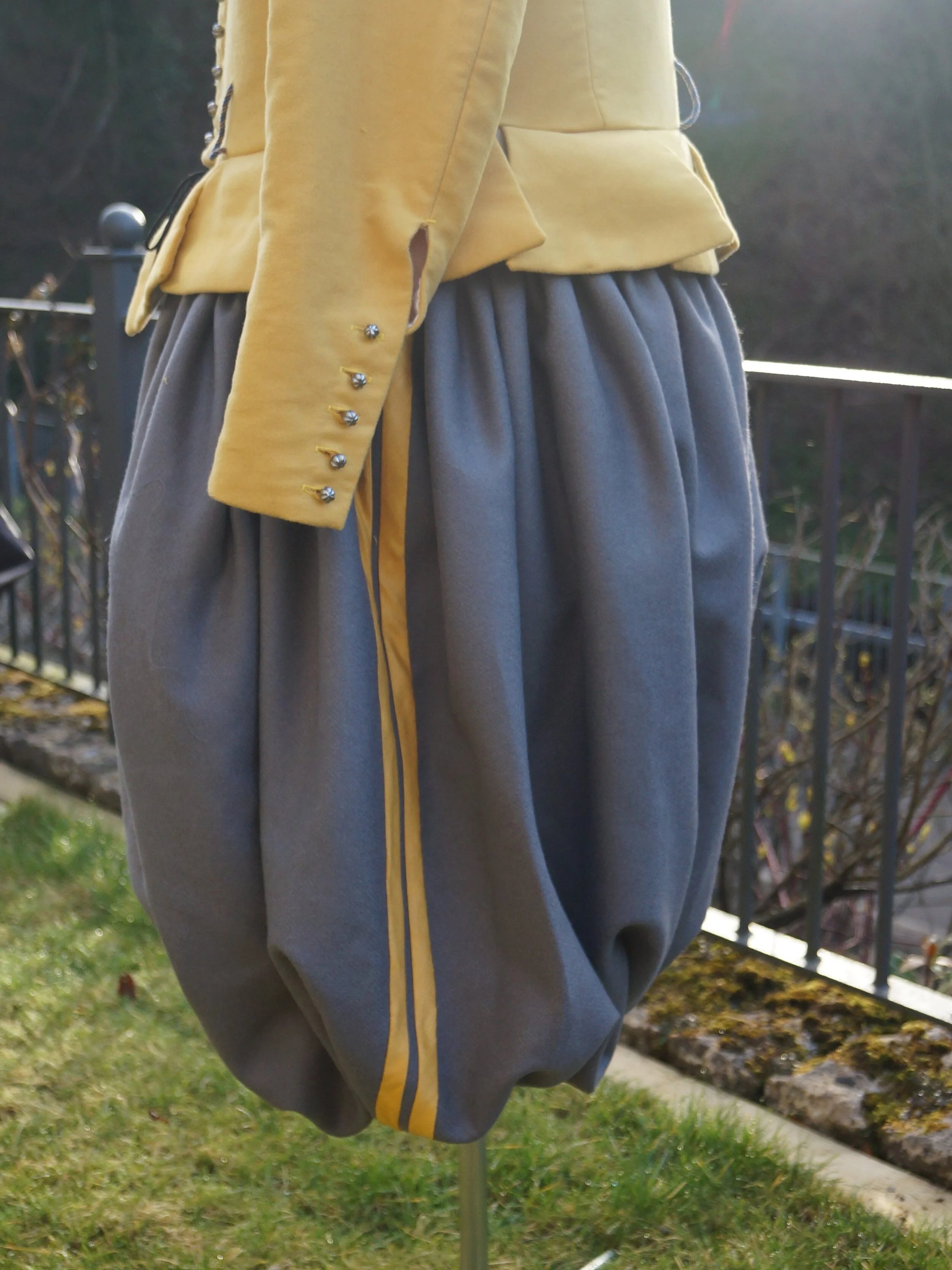 1630 Suit of Men's Clothing — Properly Dressed