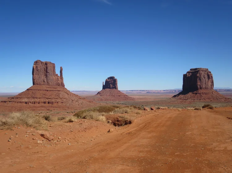 Exploring Monument Valley — Nature Impacts Us