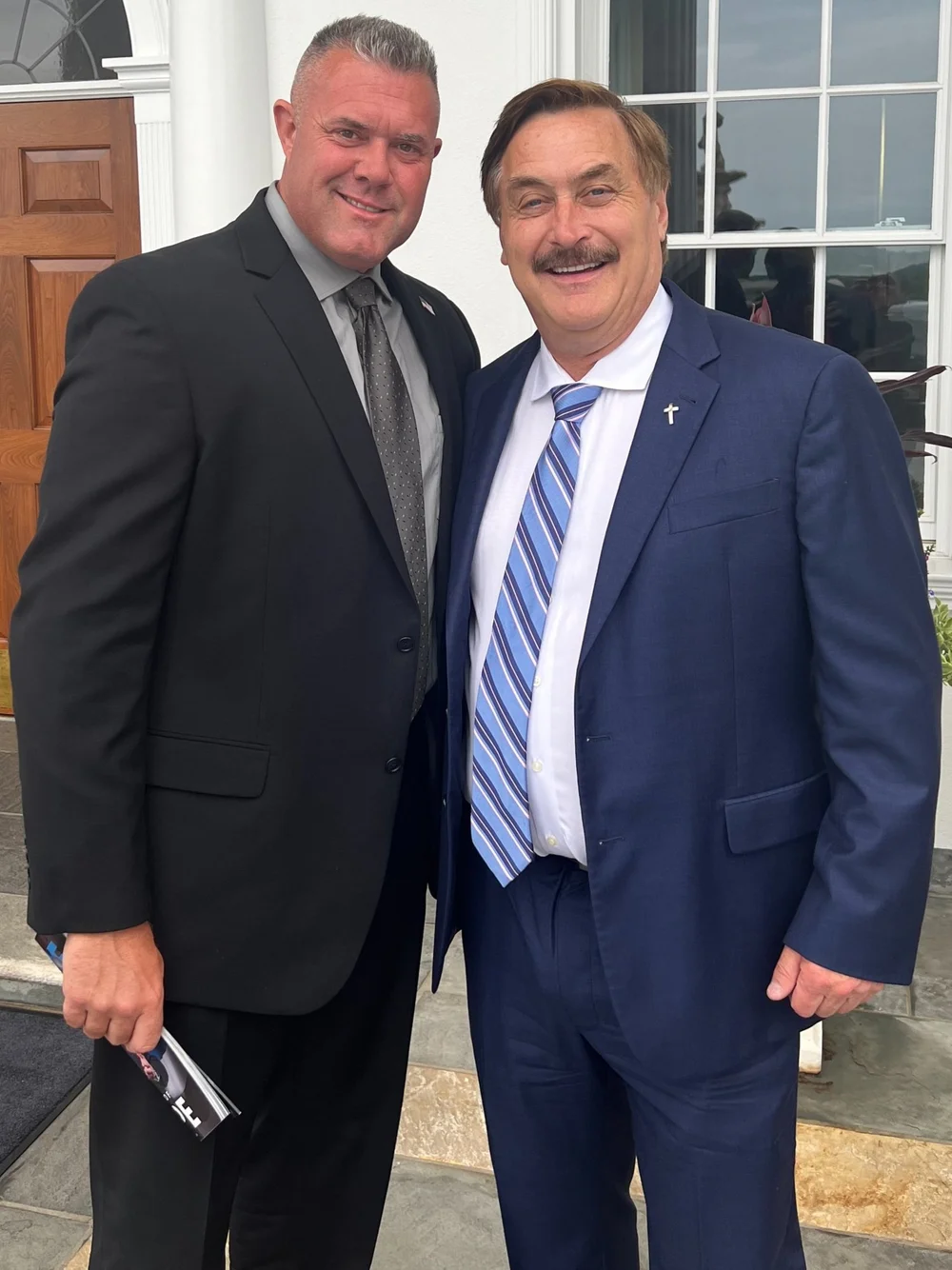 Mike Lindell The American Dream: From Rock-Bottom Addict to Successful ...