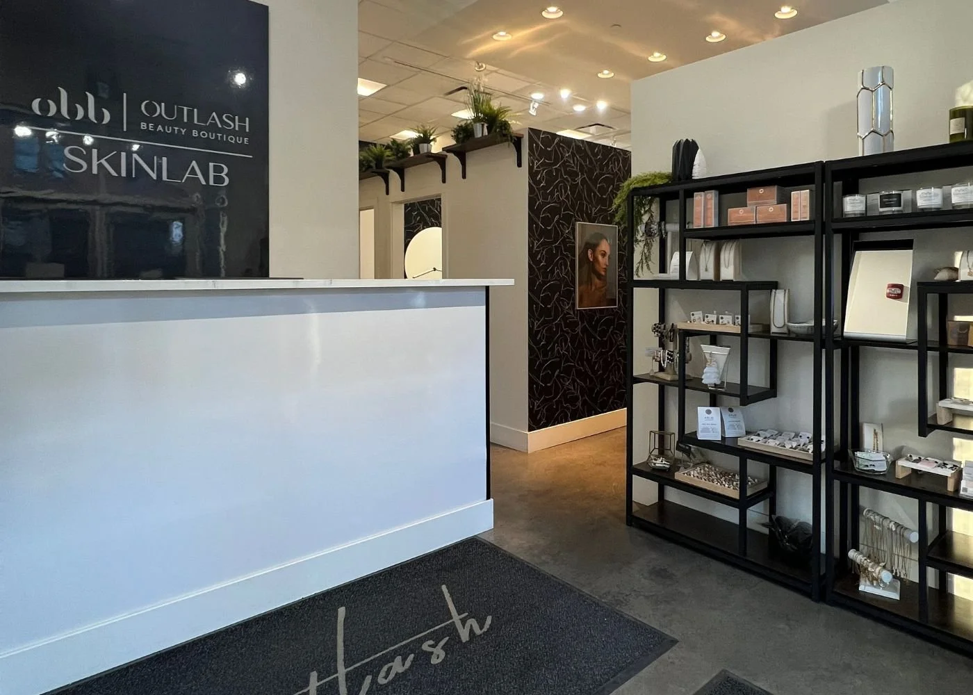 Eyelash Extensions Calgary - Natural, Classic, Volume Lashes | OutLash ...