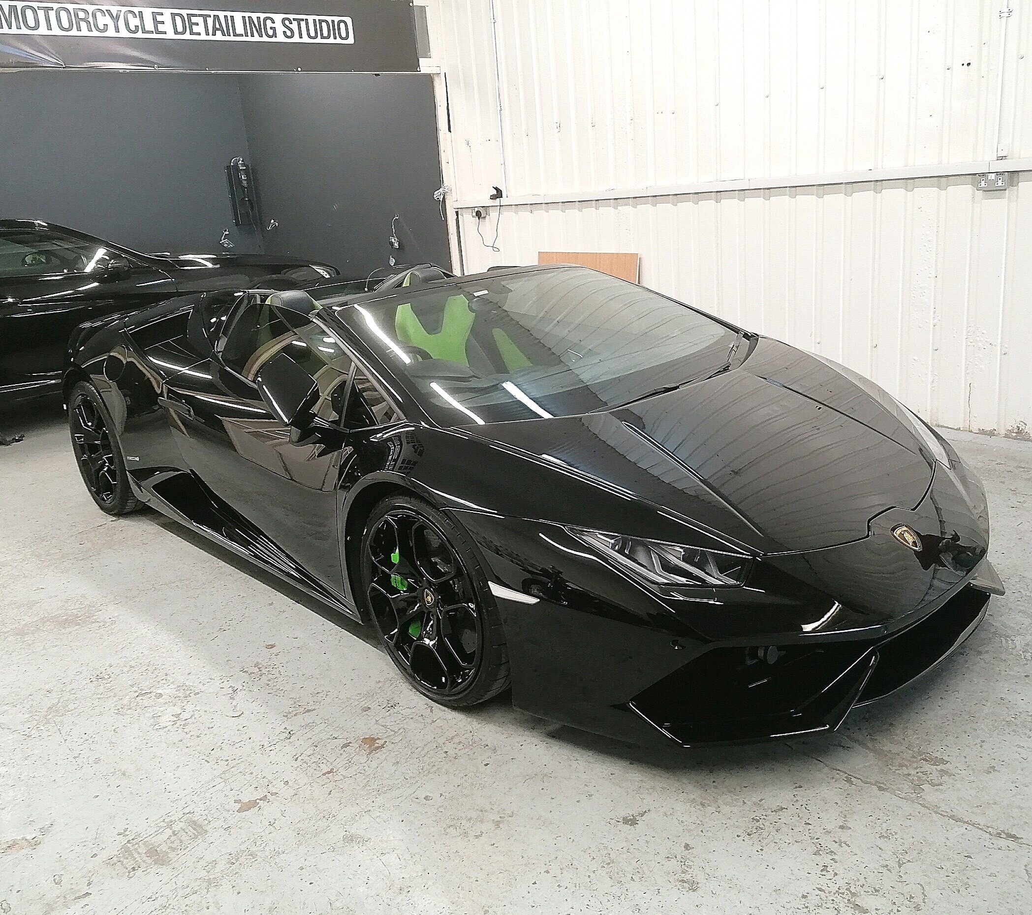 JEWELS PASSION DETAILING: Car Detailing and Car Valeting Service London