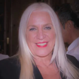 Lisa Reich's Instagram, Twitter & Facebook on IDCrawl