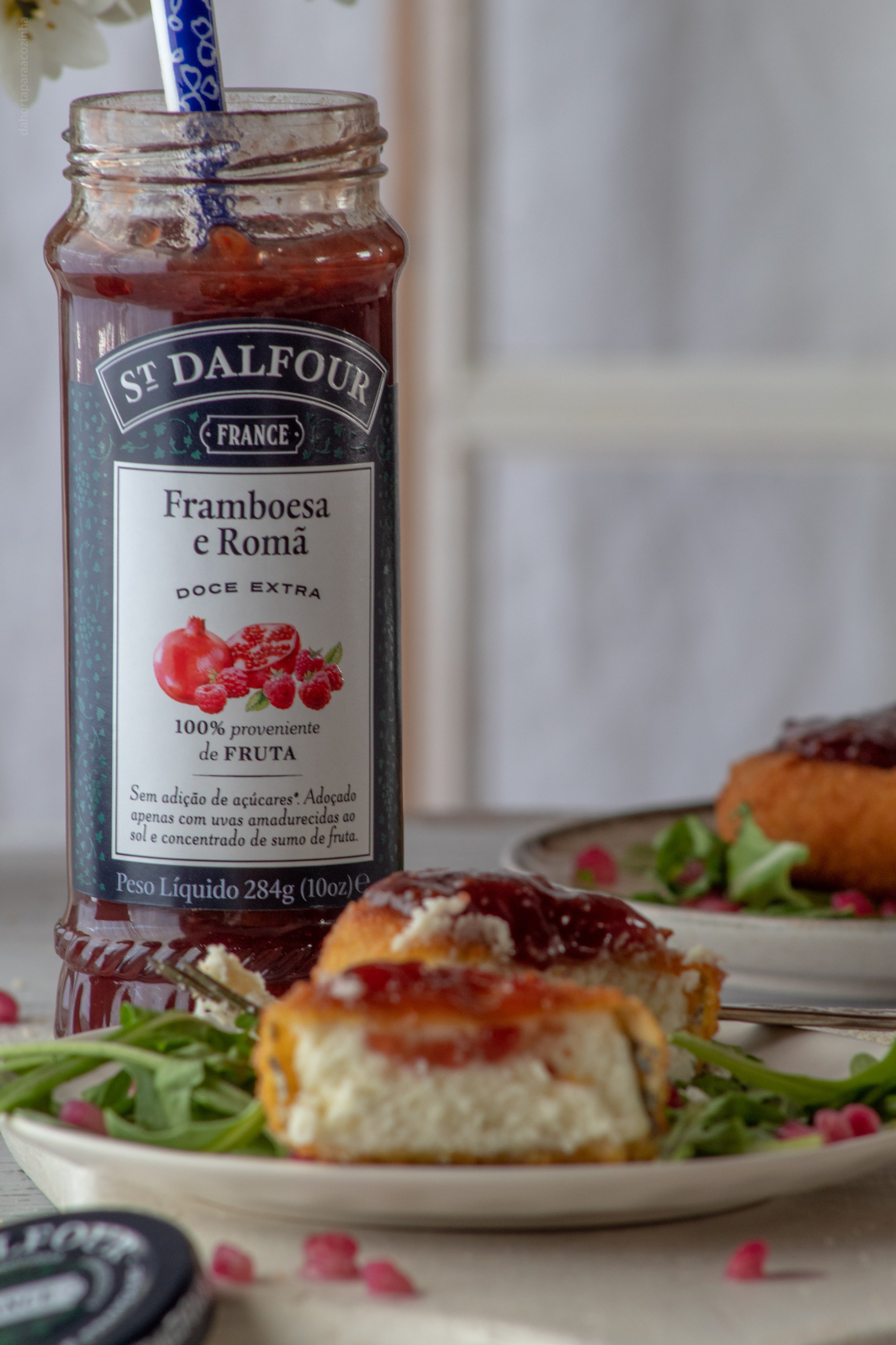 Queijo Chévre Panado com Doce de Framboesa e Romã — Da Horta Para A Cozinha