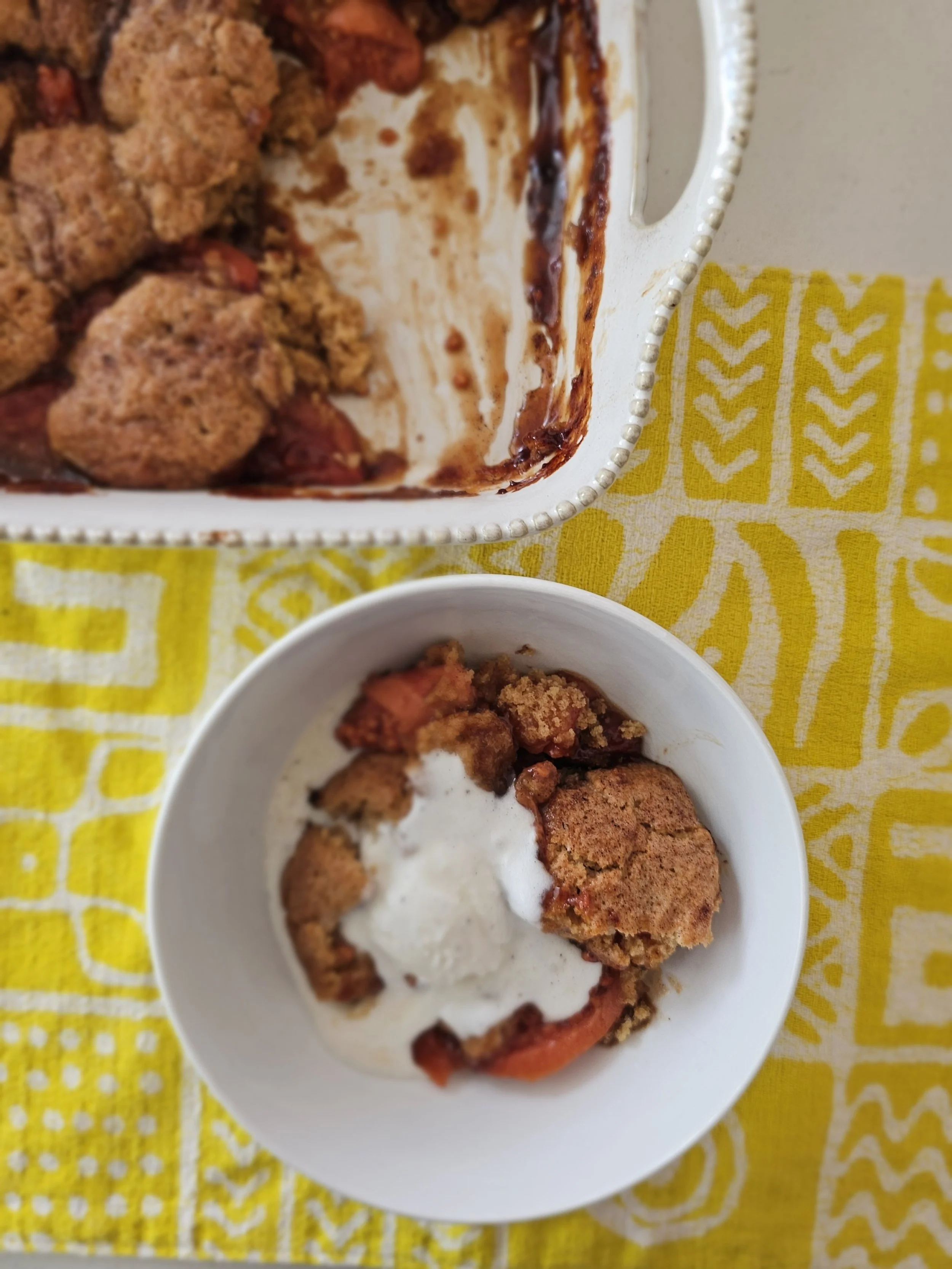 Sweet & Simple Guava Cobbler – Just One Can Needed — Dontmissmyplate ...