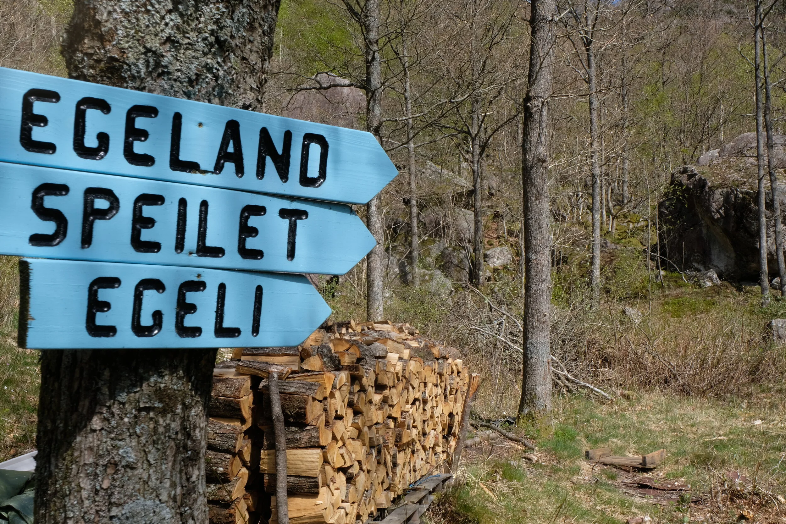 Hiking trials close to Logbua, Åna-Sira, Norway. Fotturer i nærheten av ...
