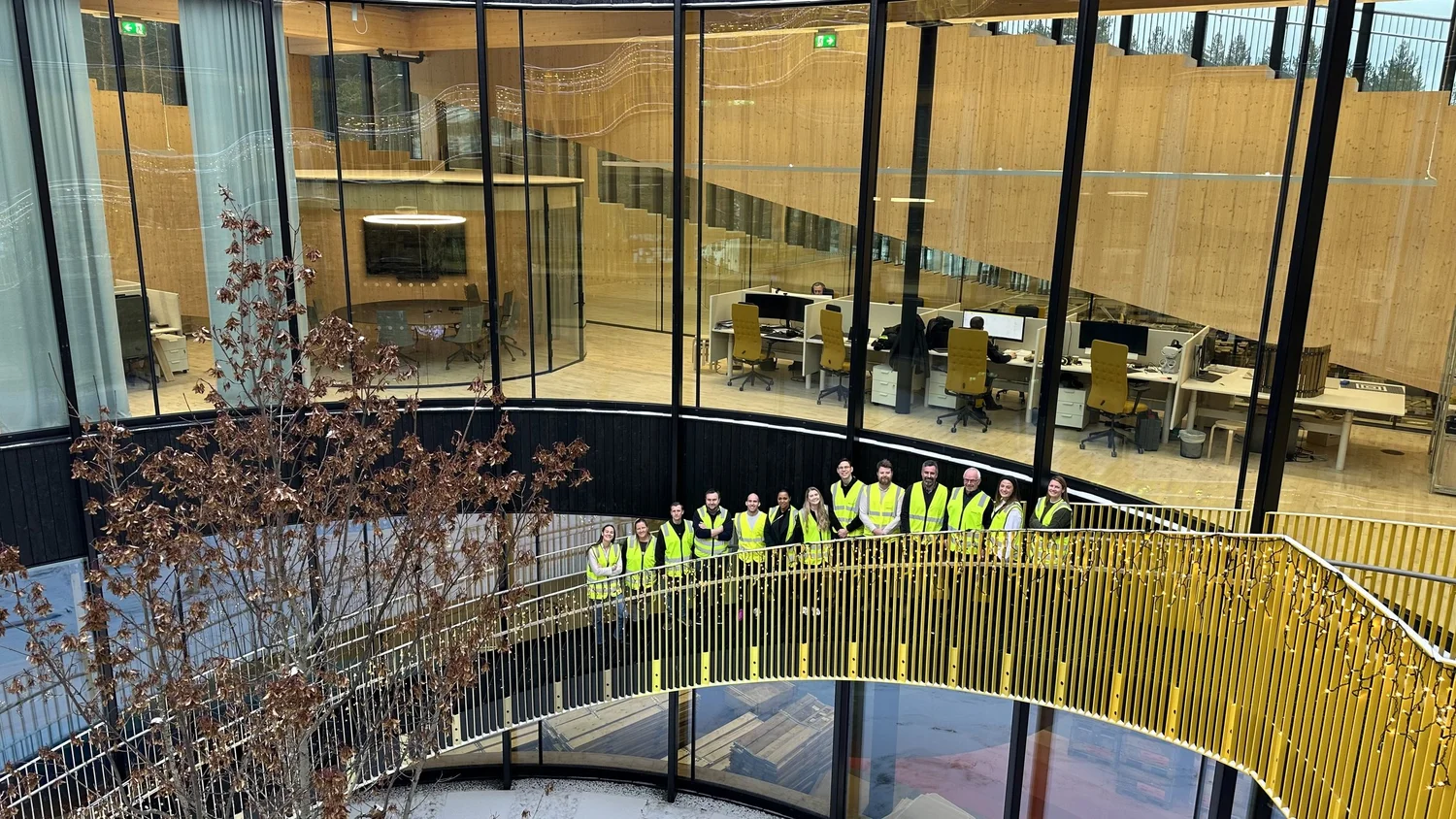 På besøk i en av verdens mest miljøvennlige fabrikk — NCE iKuben