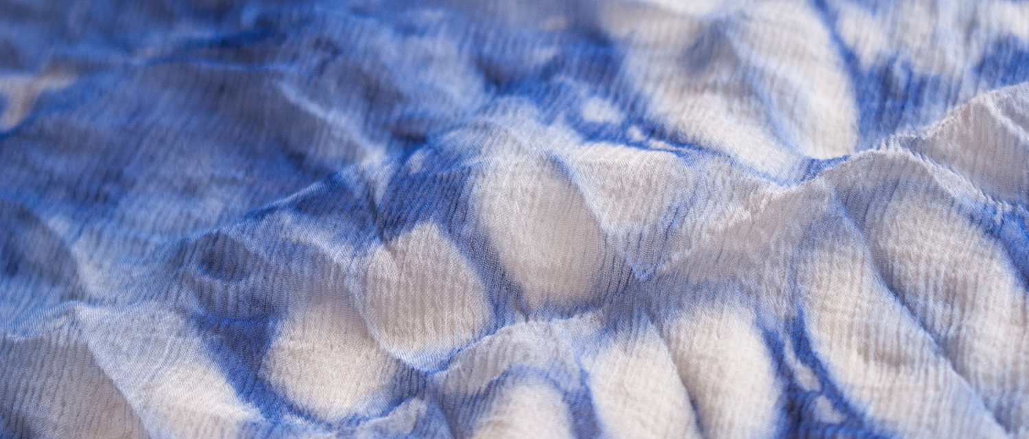 From Bacteria to Colour: the Organic Method of Textile Dyeing — Plural