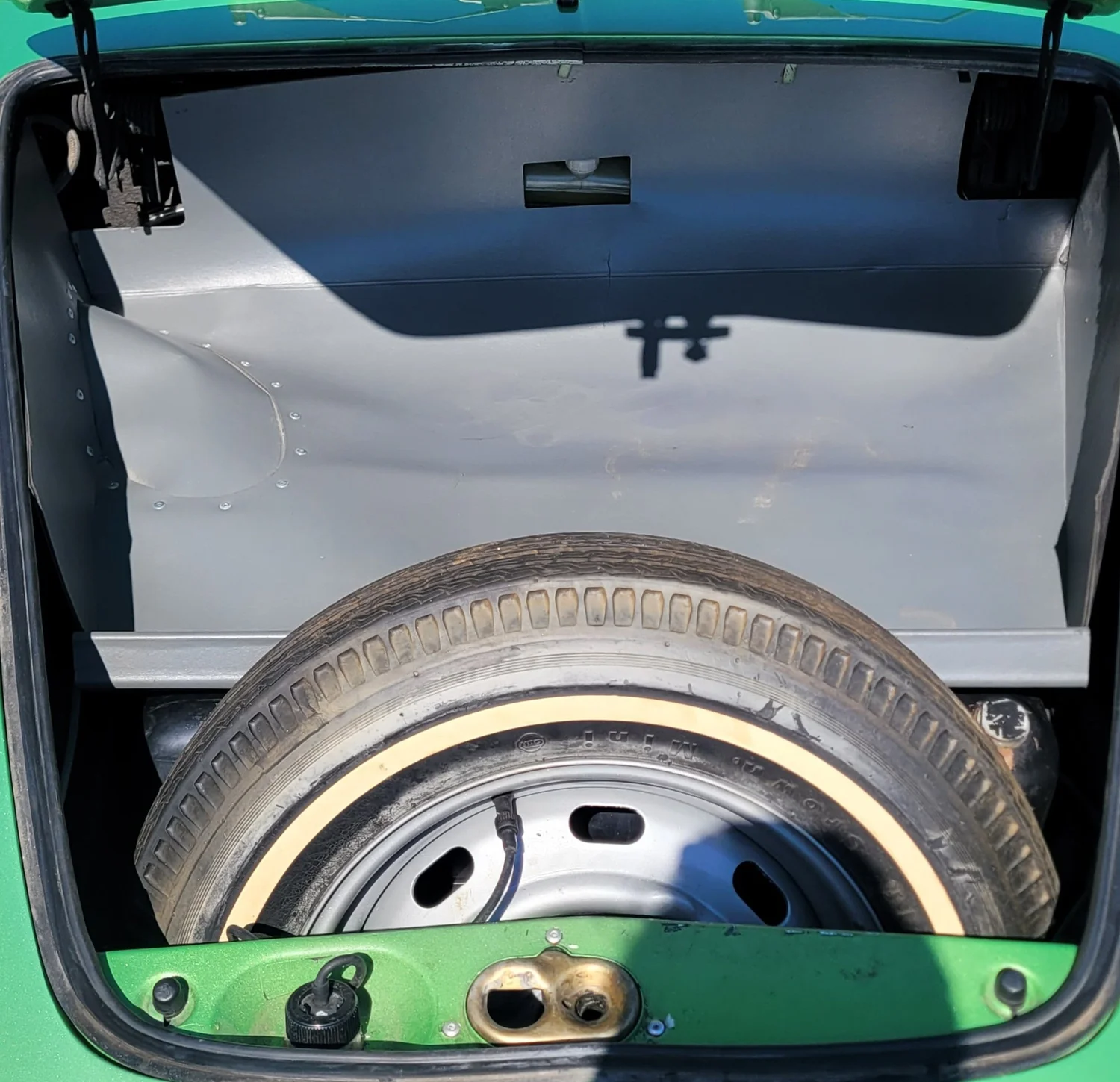 72 Green Karmann Ghia (For Sale) $14,750 — CALIFORNIA PORSCHES