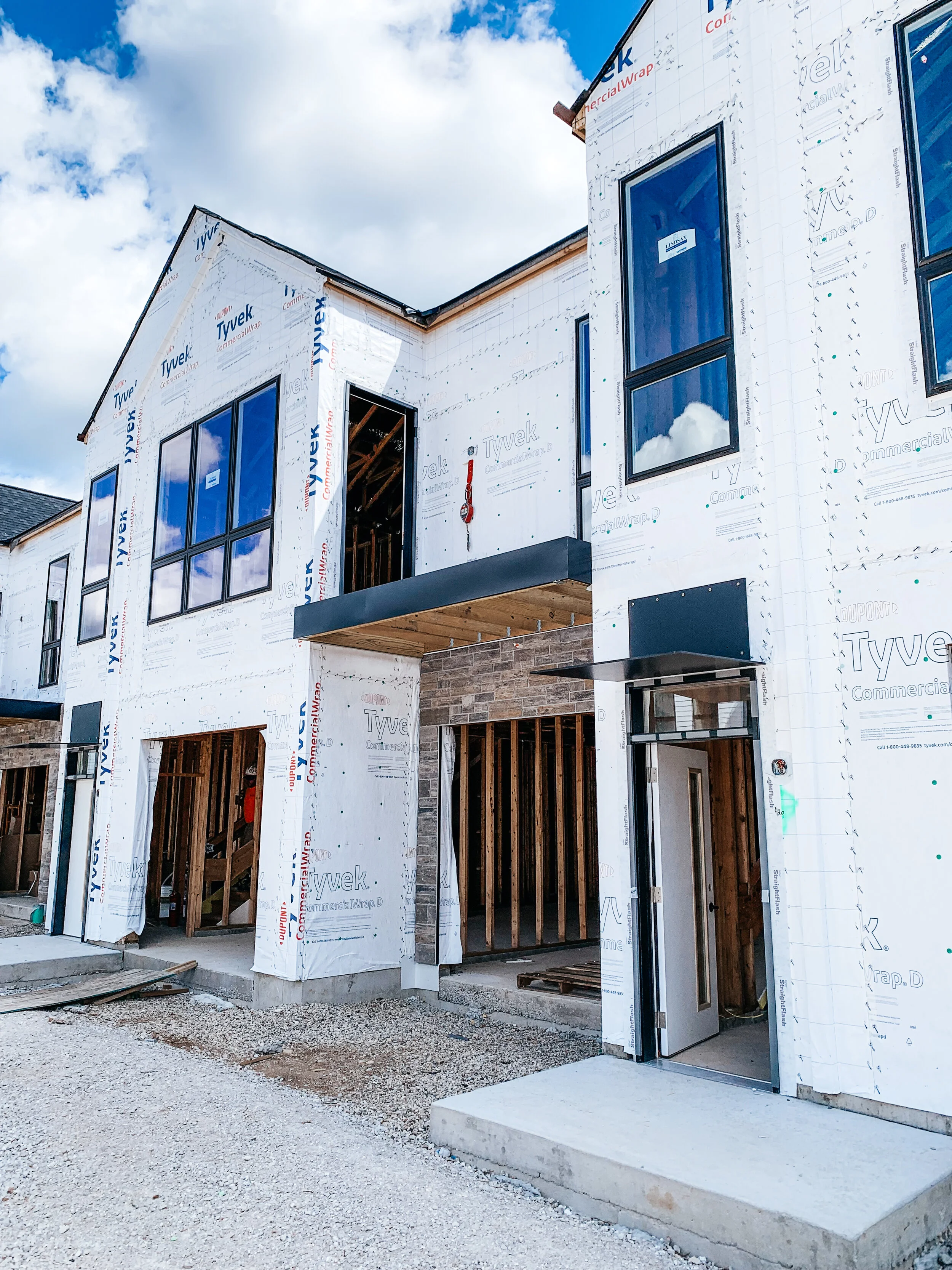 WOODNOTE RESIDENCES — RINKA