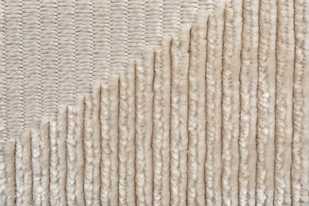 Woven / unwoven — Laura Thomas