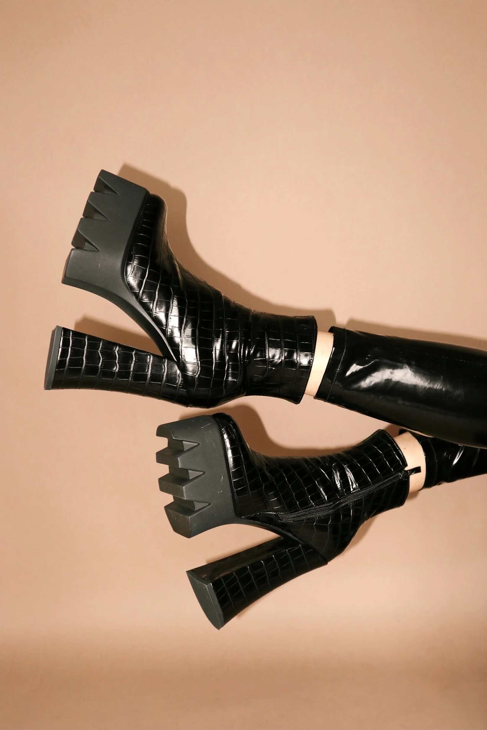 PSYCHO : BIG BADASS PLATFORM BOOTS WITH CLEATED SOLE — Strange Ray Vintage