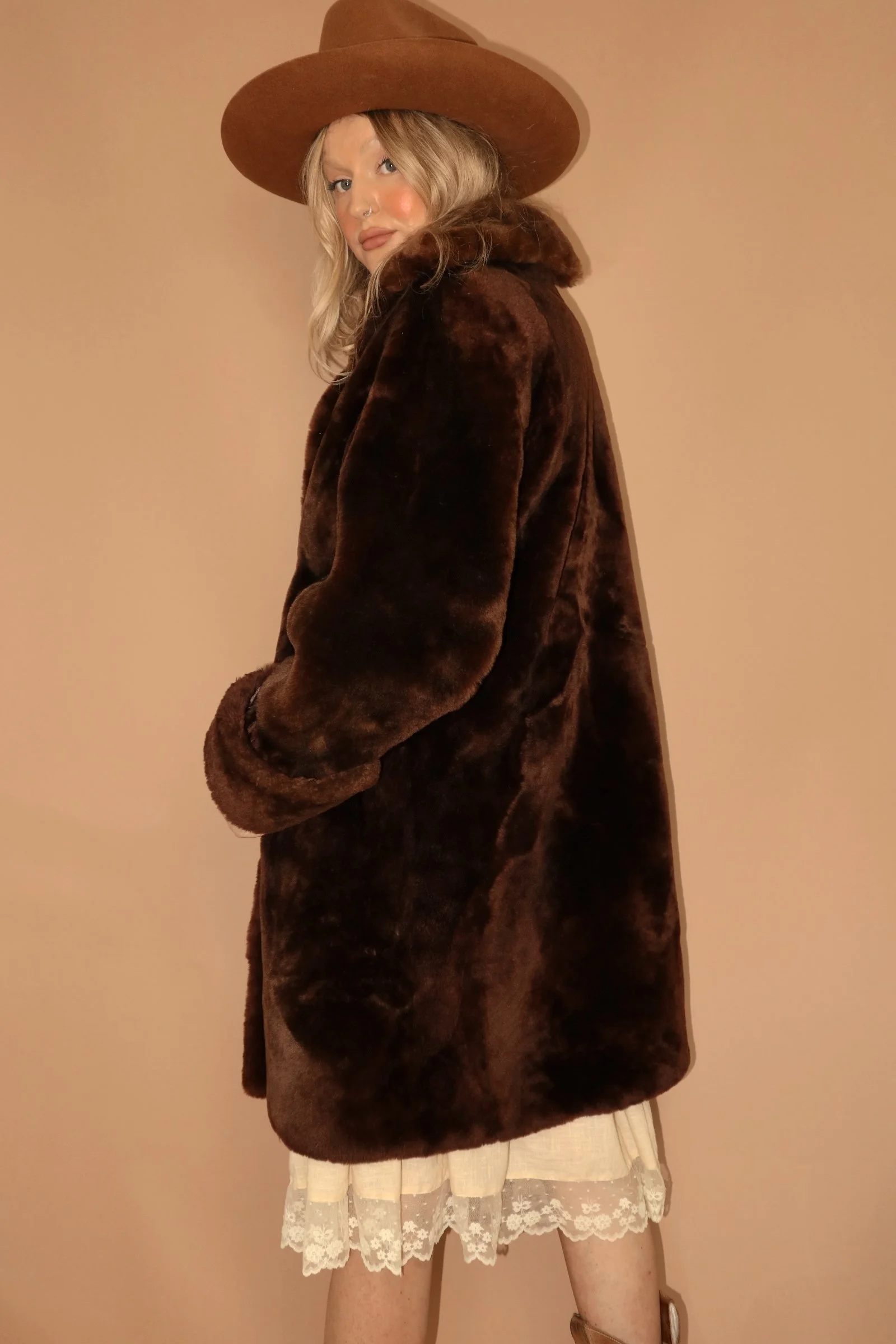VINTAGE 70s BROWN BEAVER LAMB SHEARLING TEDDY LONG COAT - S/M — Strange ...