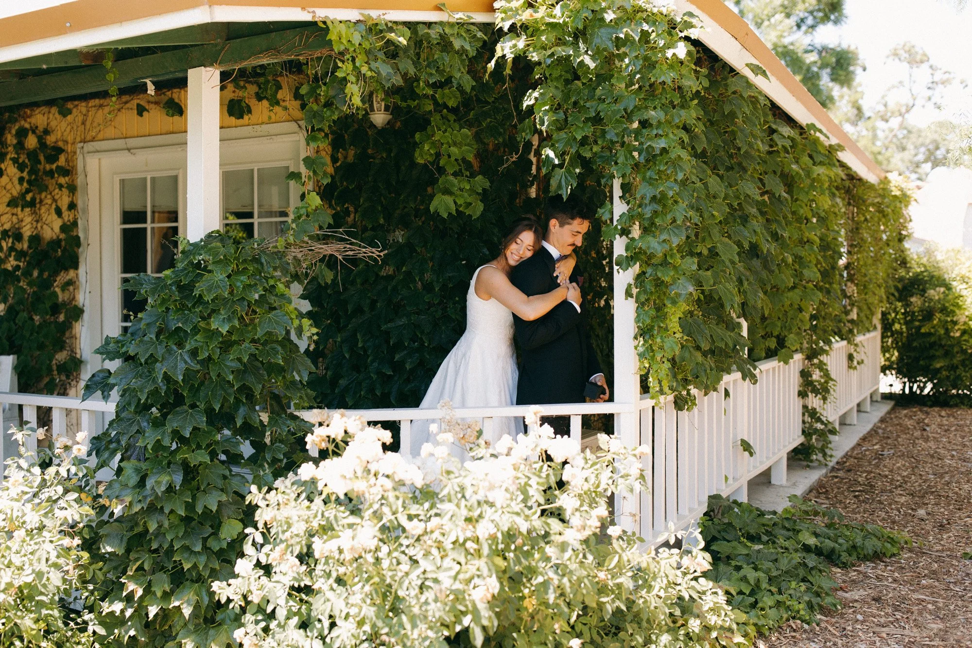 Oak and Ivy at Home Sweet Home Wedding