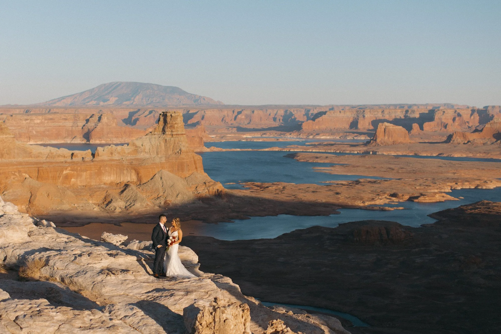 A Winter Lake Powell Adventure Elopement