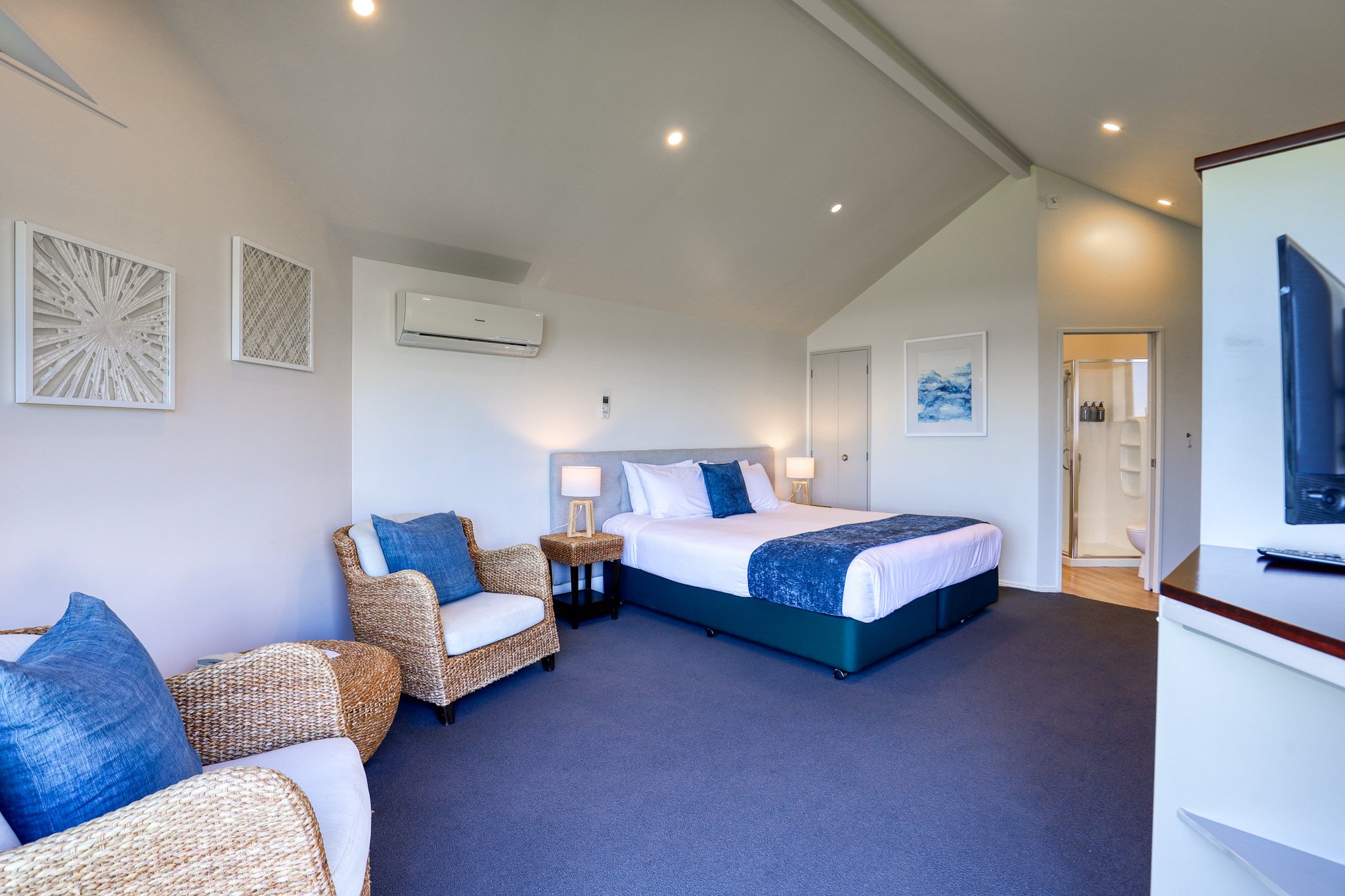 Accommodation at Castaways Resort - Castaways Resort