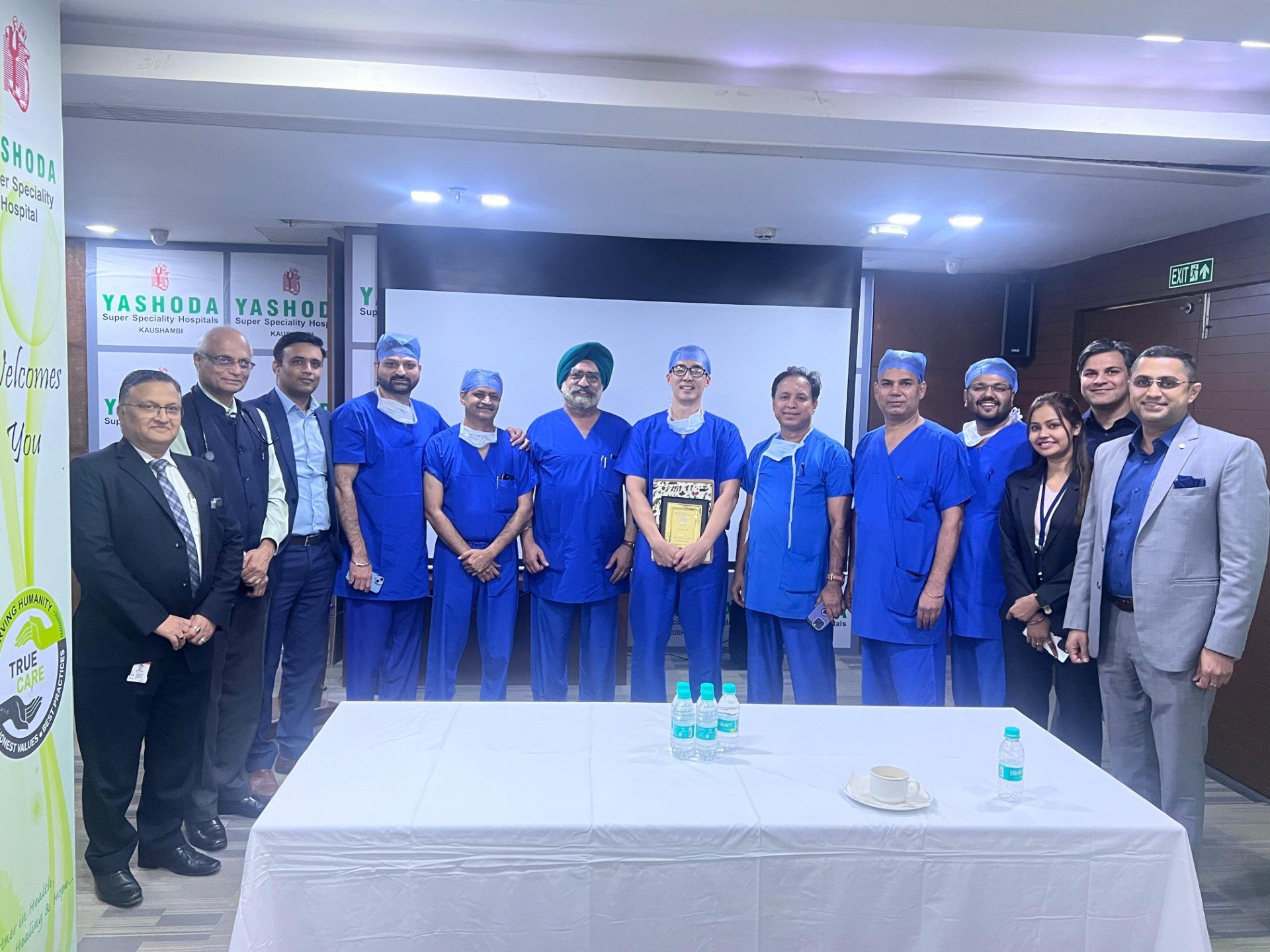 Yashoda Kaushambi Hosts Training with Dr. Rockson Liu on Robotic Hernia ...