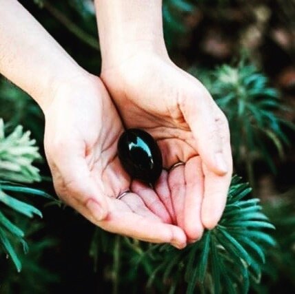 JADE POWER — Camille Busson Thompson