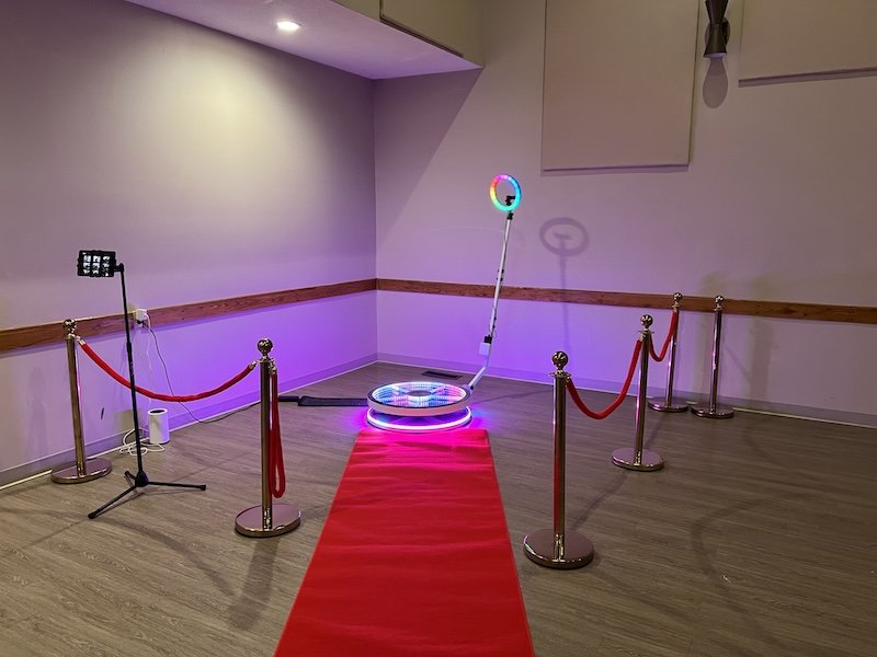 PhotoBooth.Love - Photo Booth Rentals - Get A Quote