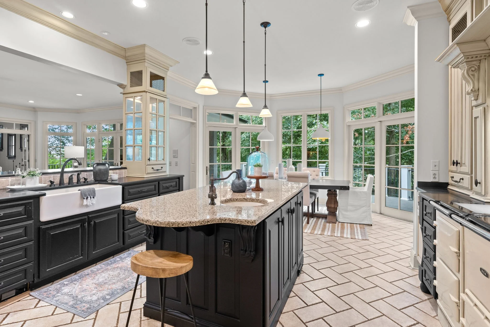 Pixel Crew Media — Real Estate