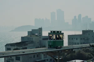 How to take the Busan Sky Capsule — Ling and Jace