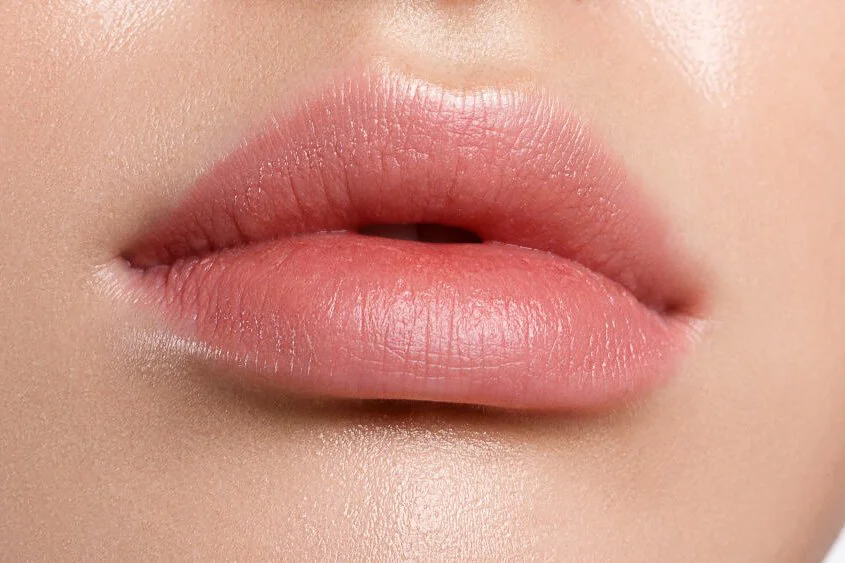 Lips — Moai Beauty