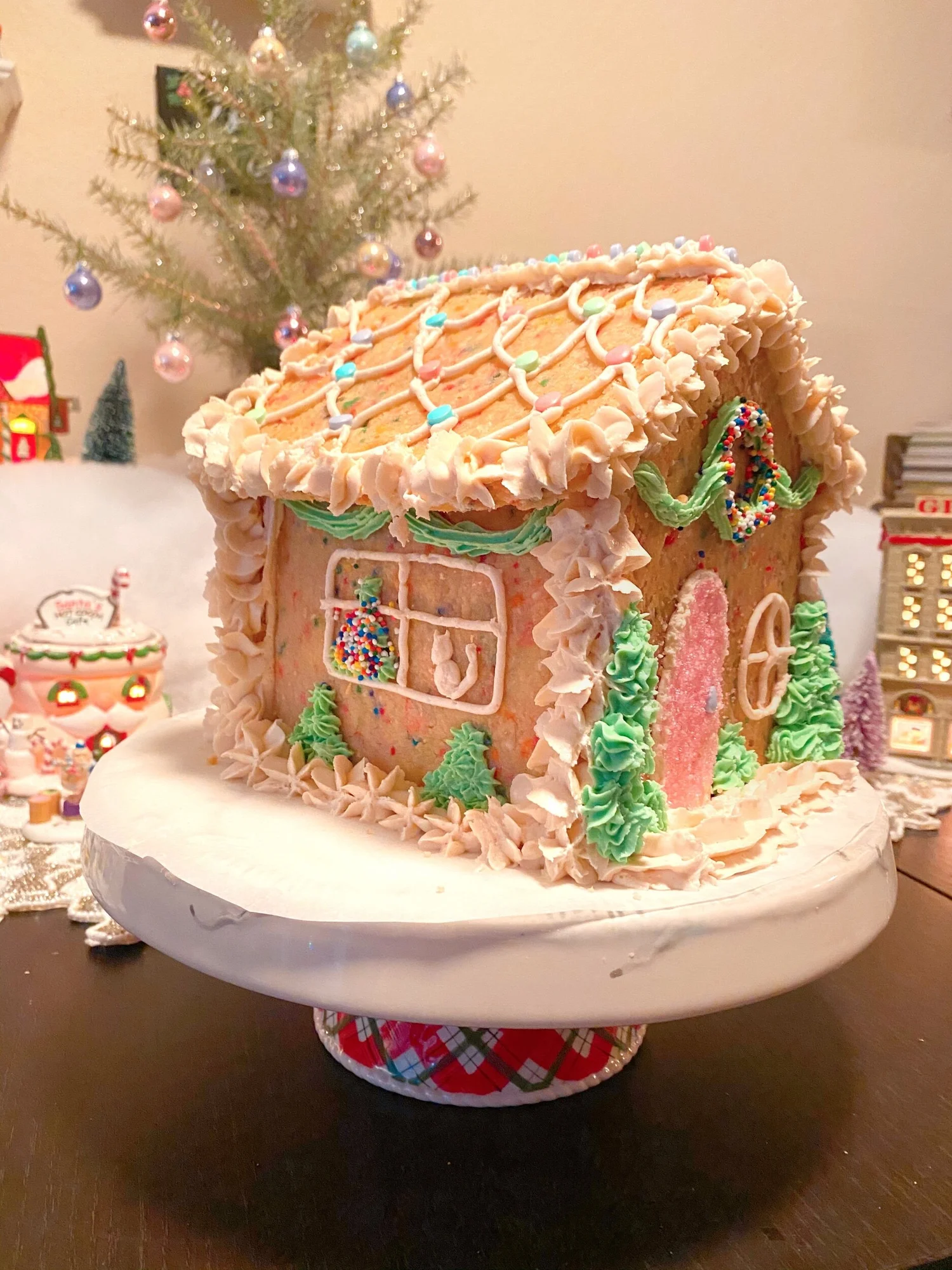 How to Make a Sugar Cookie Gingerbread House (Recipe and Template ...